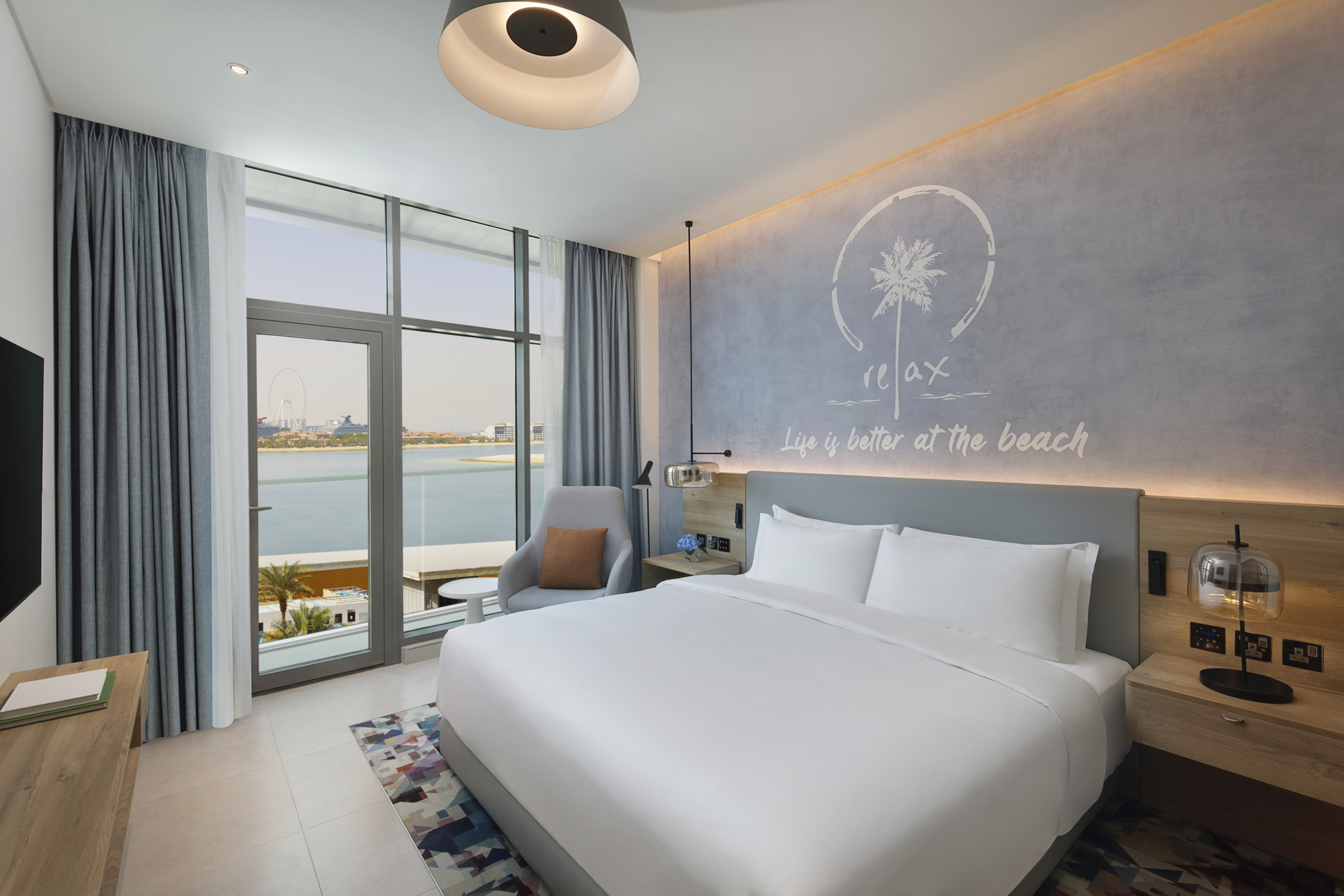 Rooms of the NH Collection Dubai The Palm