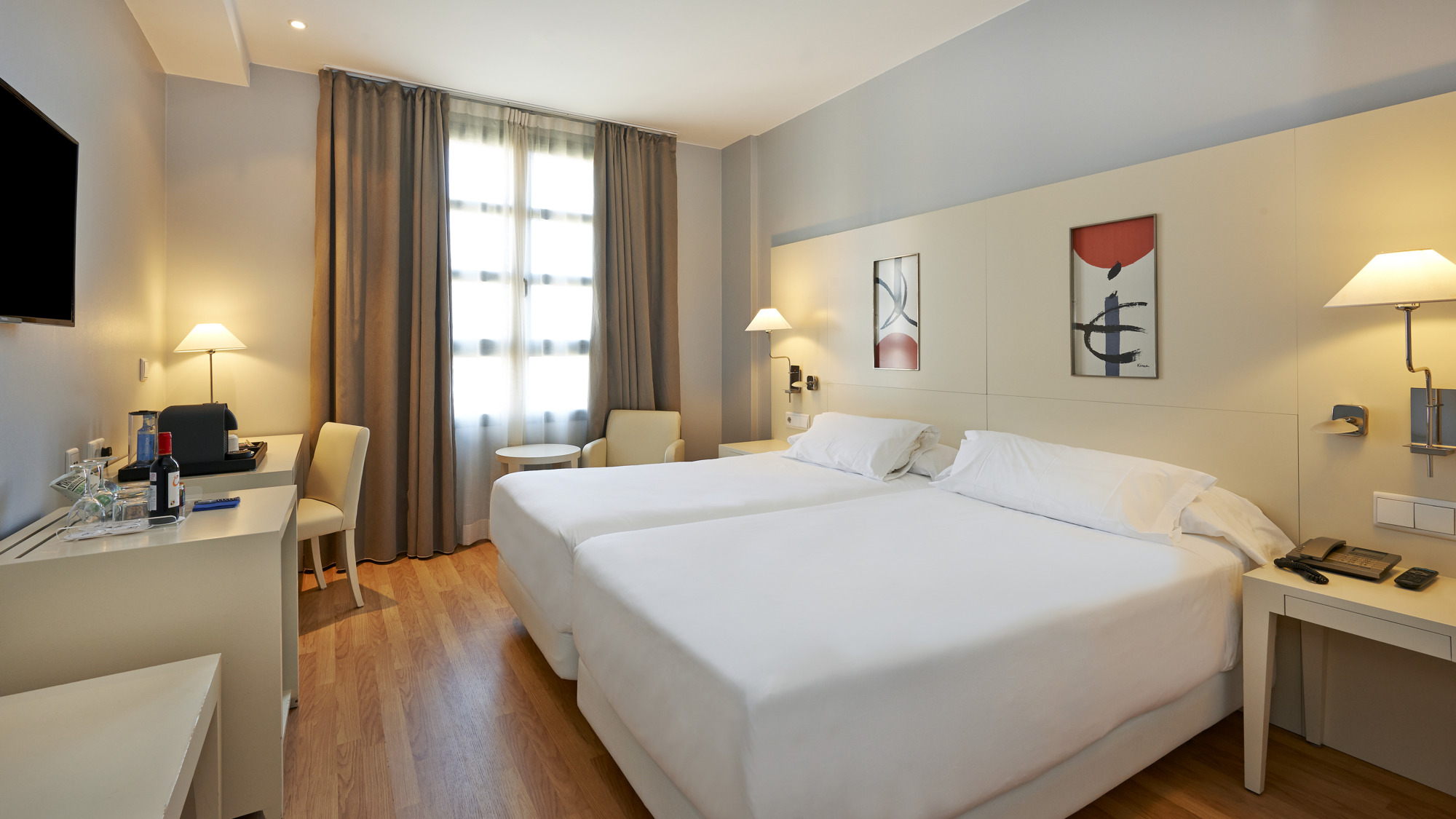 Hotel NH Valencia Las Artes | Ahorra un 25% | nh-hoteles.es