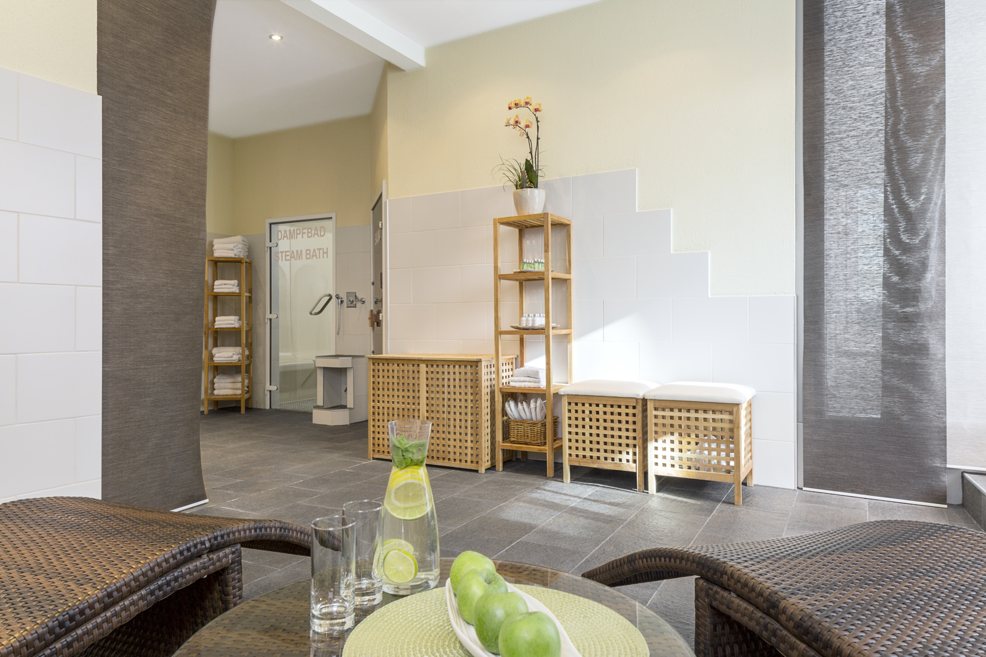 Spa - NH Danube City