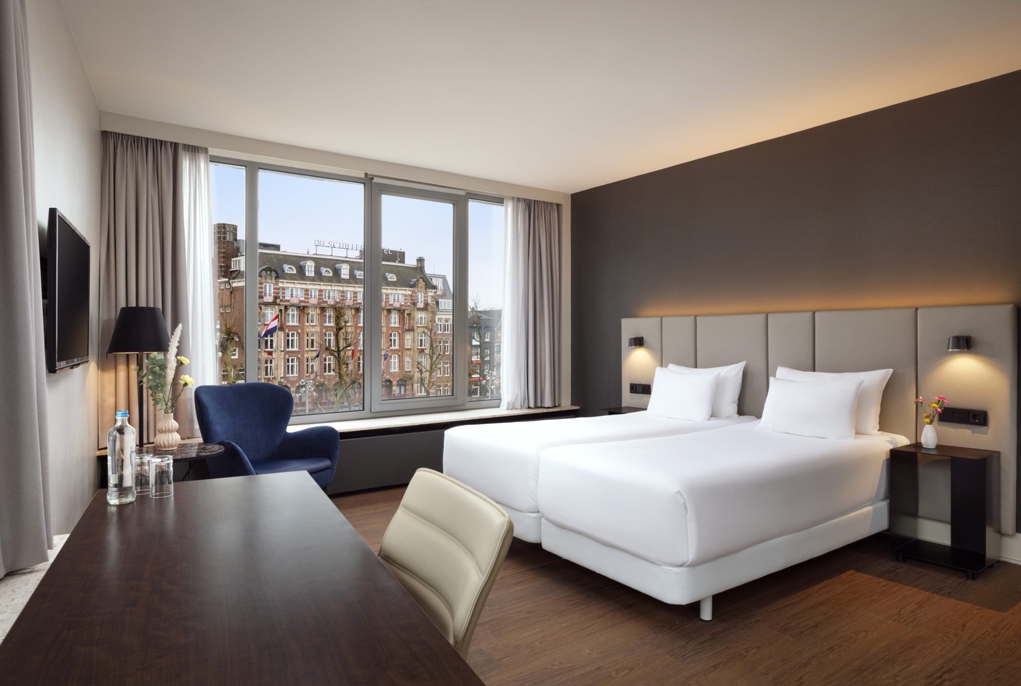 Rooms of the NH Amsterdam Caransa