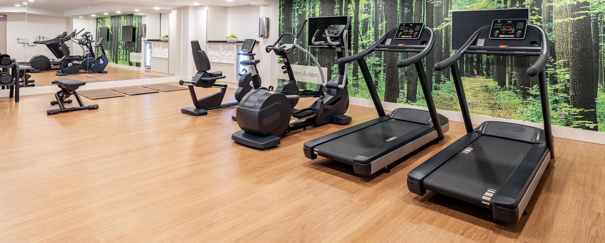 Hotel NH Mannheim | Up to 25% off | nh-hotels.com