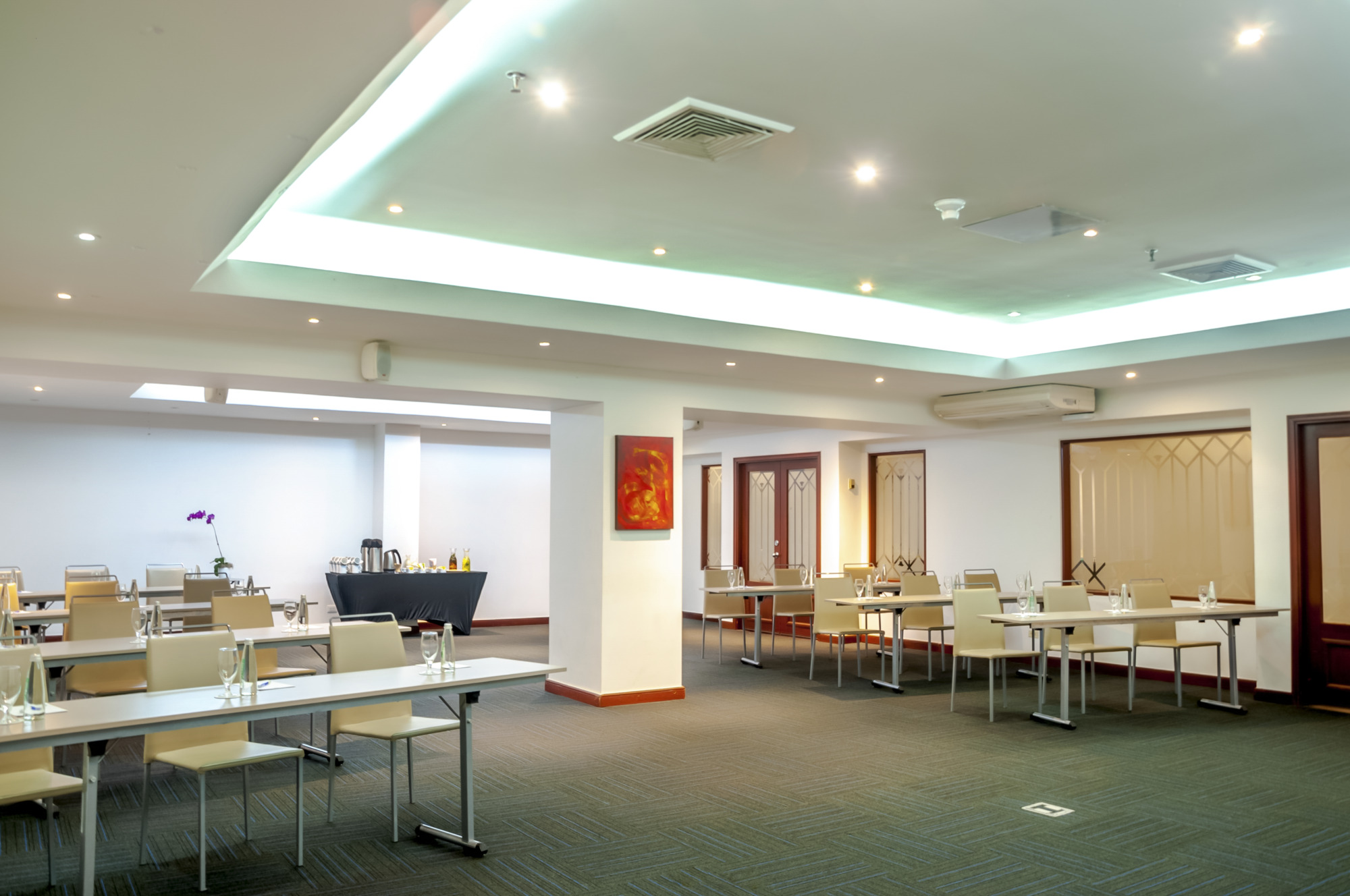 Salas para reuniones y eventos NH Cali Royal