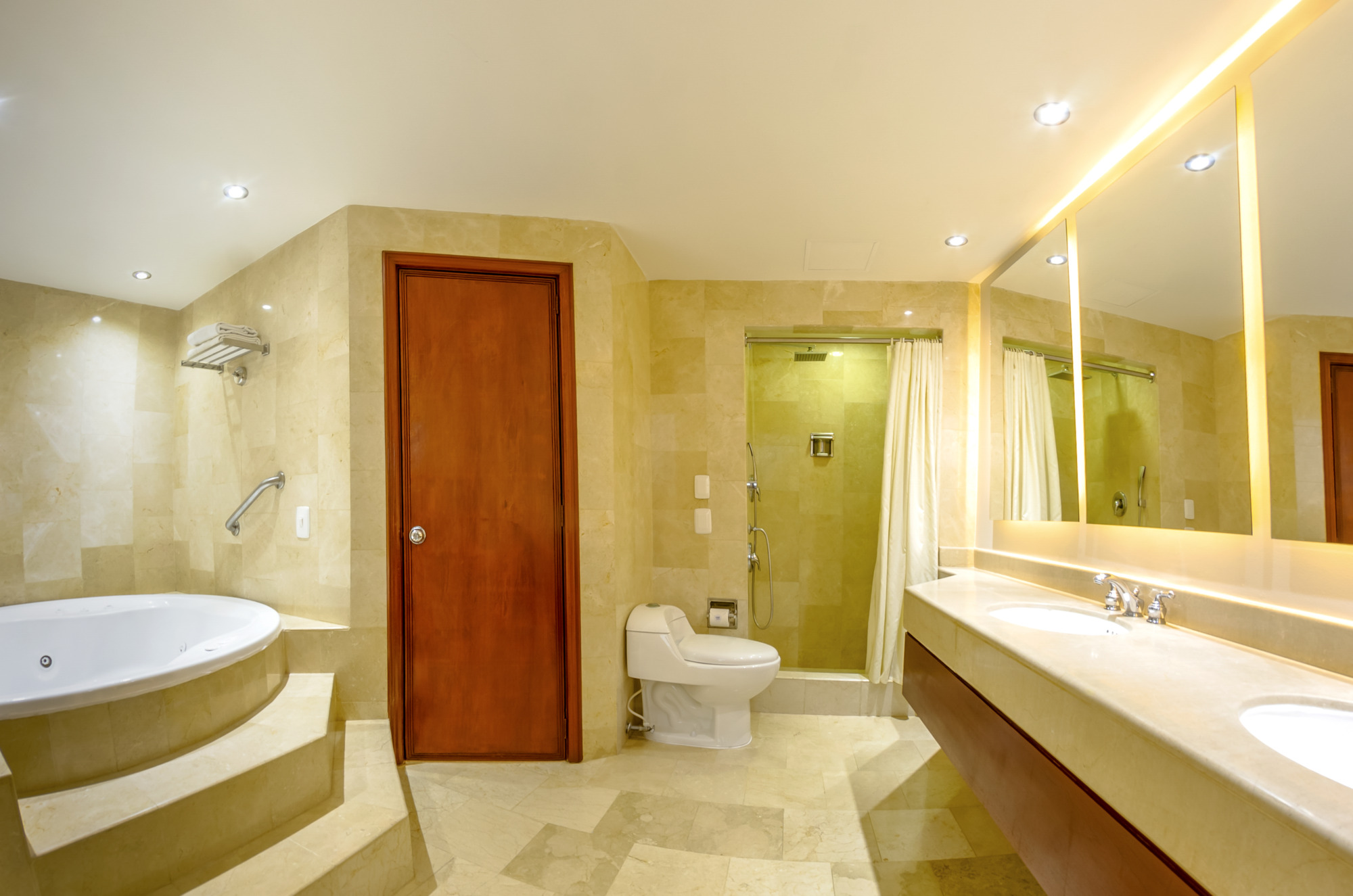 Hotel NH Cali Royal | Hotel in Cali, Colombia | nh-hotels.com