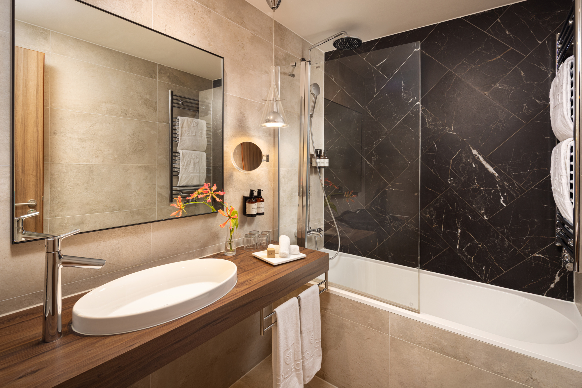 Hotel NH Collection Flower Market | 4-star hotel in Amsterdam