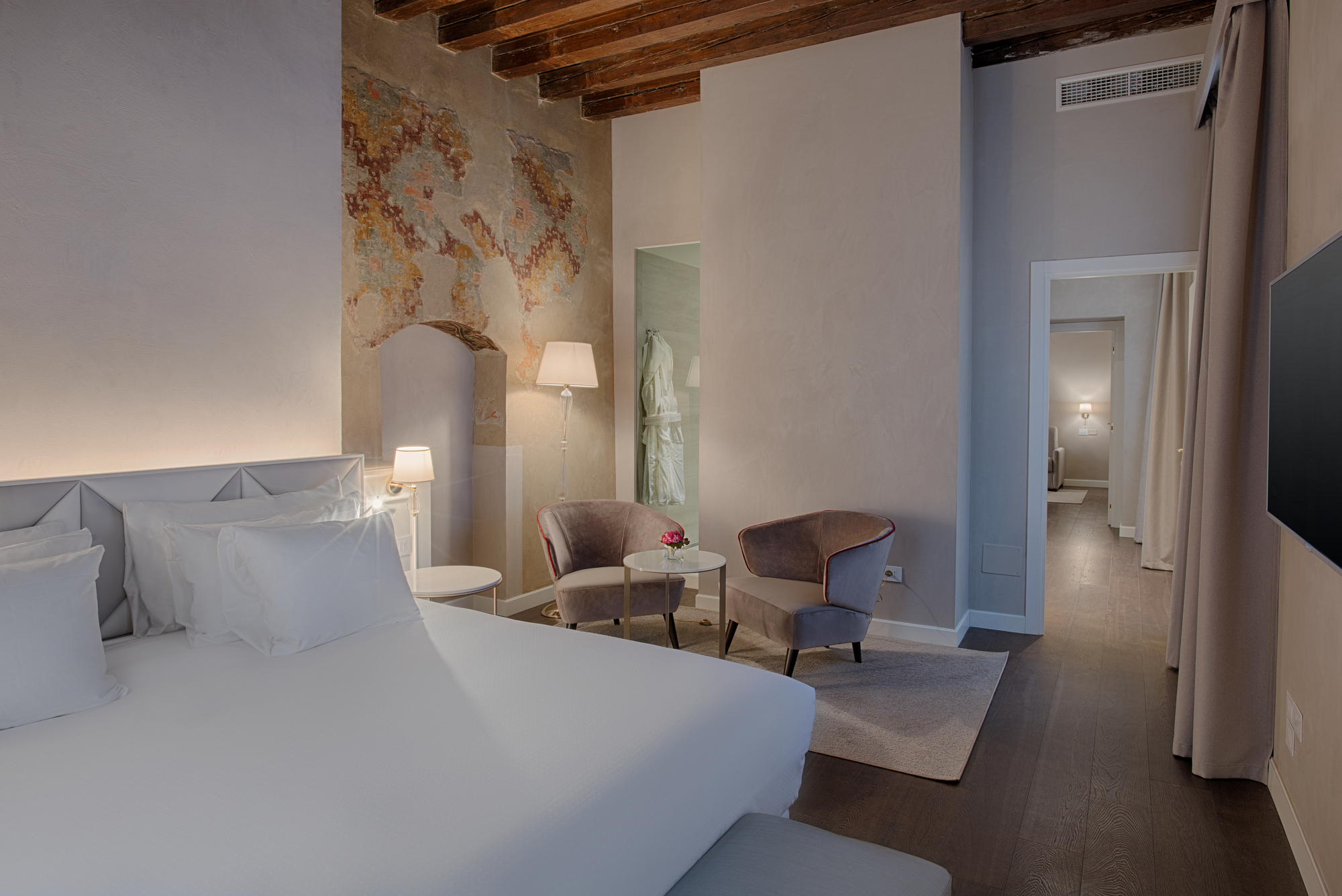 NH Collection Palazzo Verona: 5* Hotel in downtown Verona, Italy