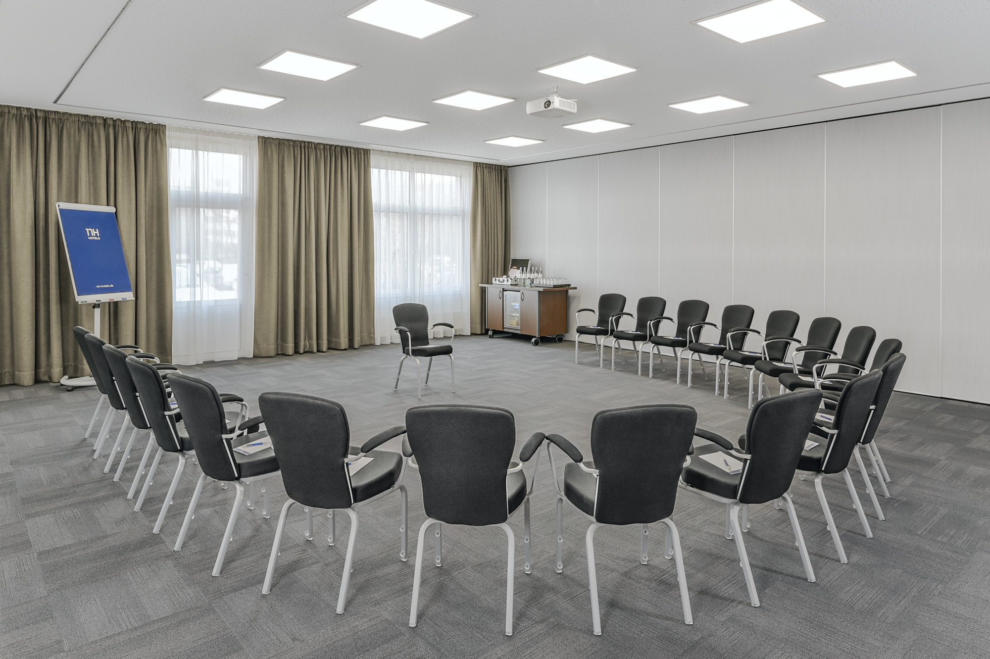 Hotel NH München Airport | Up to 25% off | nh-hotels.com