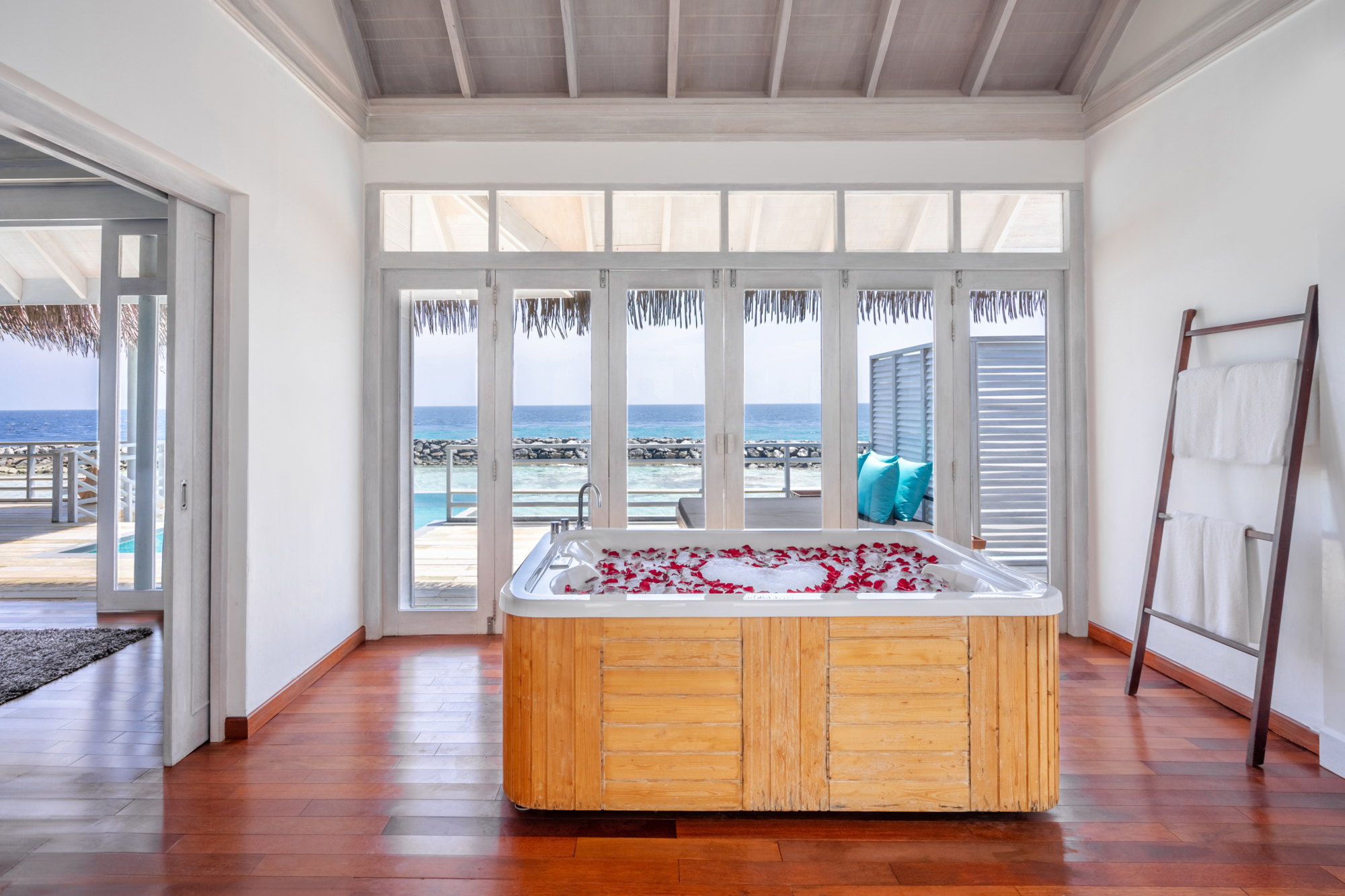 Rooms of the NH Maldives Kuda Rah Resort