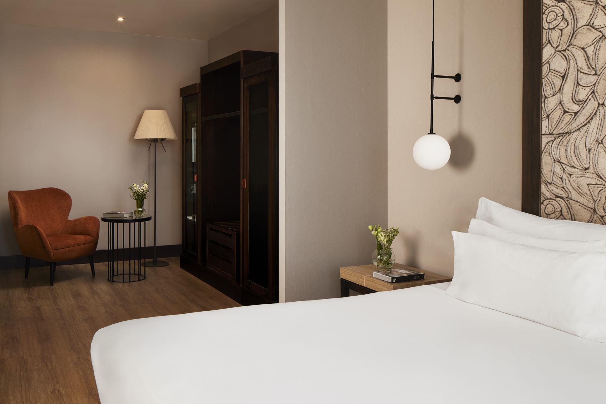 NH Collection Sevilla: 4* Hotel in Seville Business District