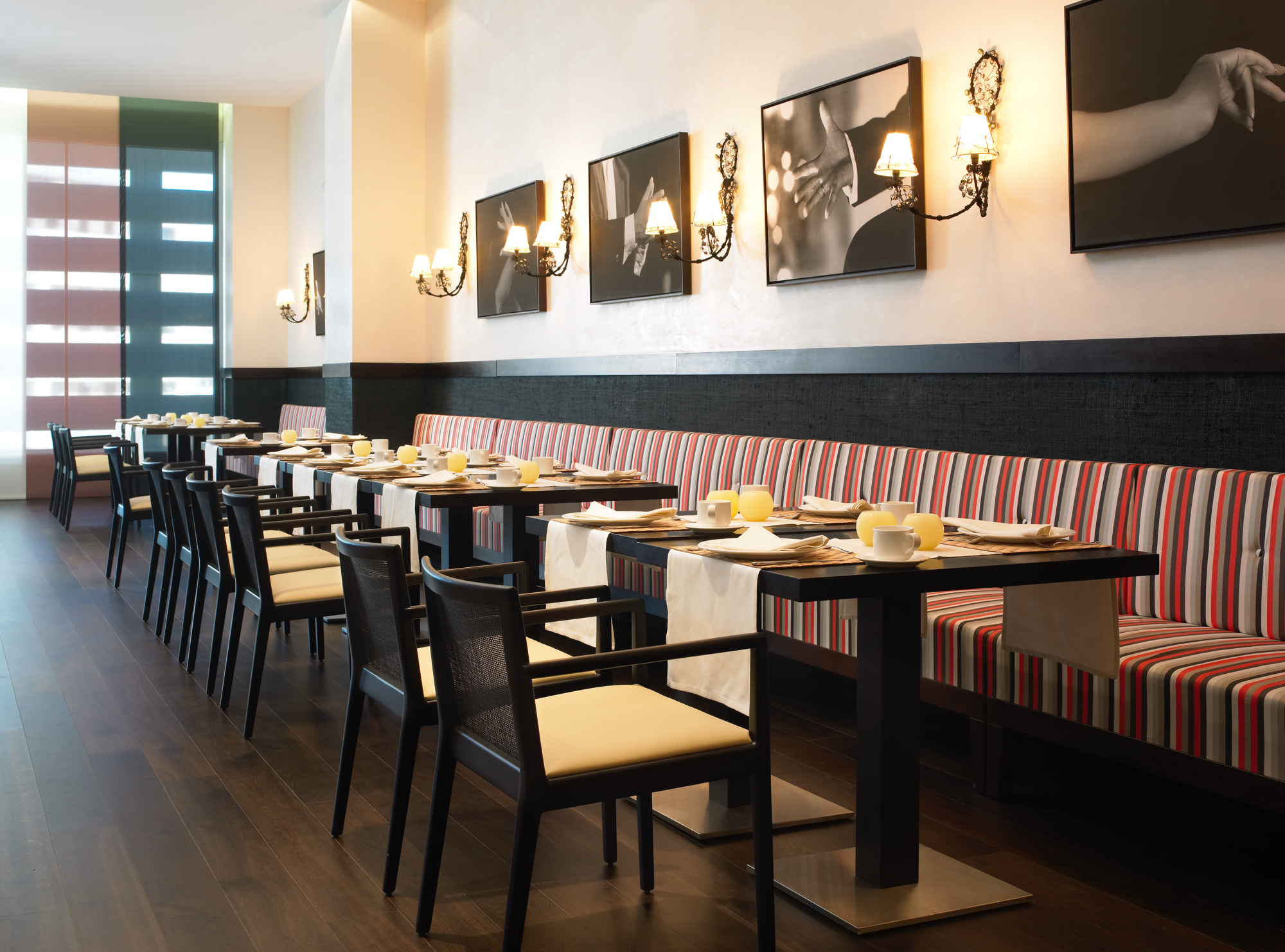 NH Collection Sevilla: 4* Hotel in Seville Business District