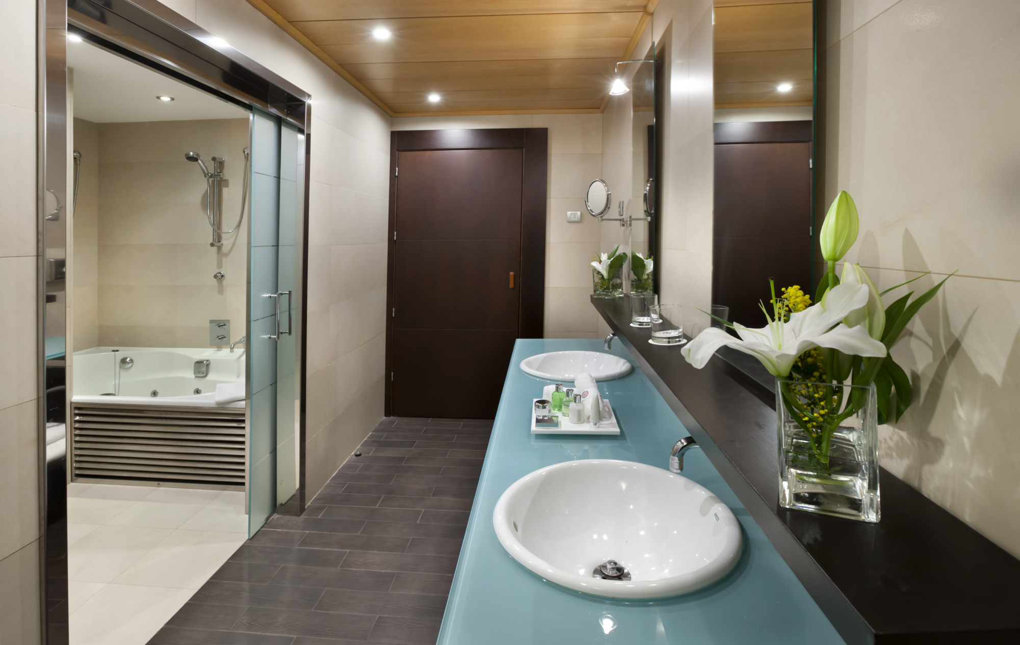 NH Collection Sevilla: 4* Hotel in Seville Business District