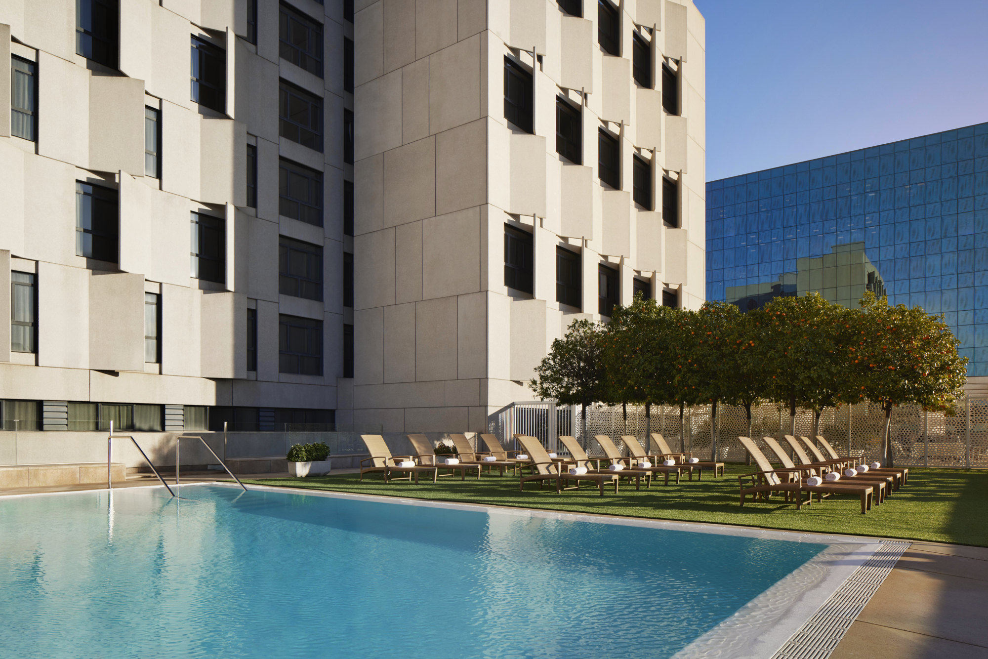 Services NH Collection Sevilla - Seville