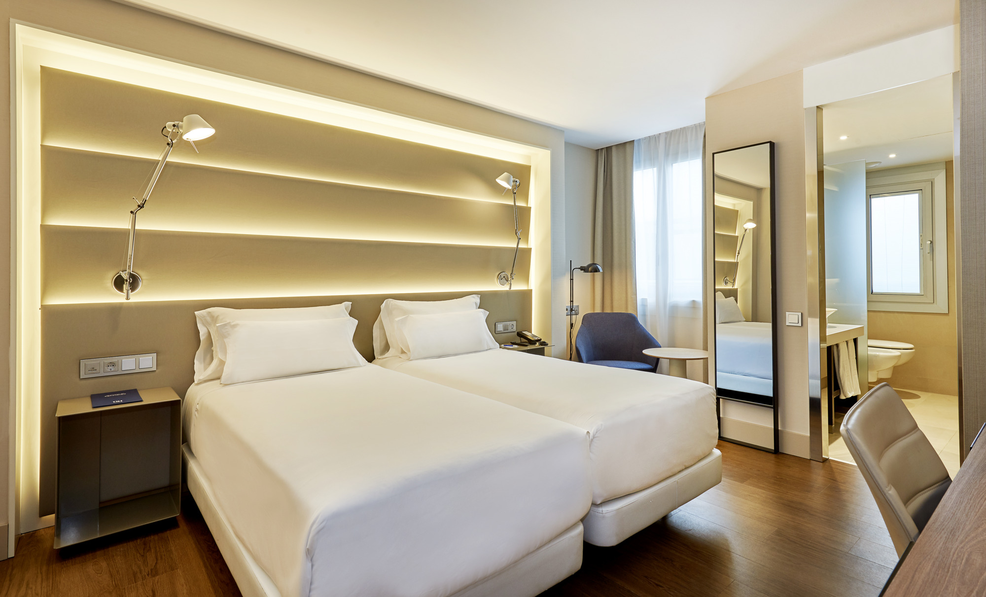 Hotel NH Sants Barcelona | Up to 25% off | nh-hotels.com