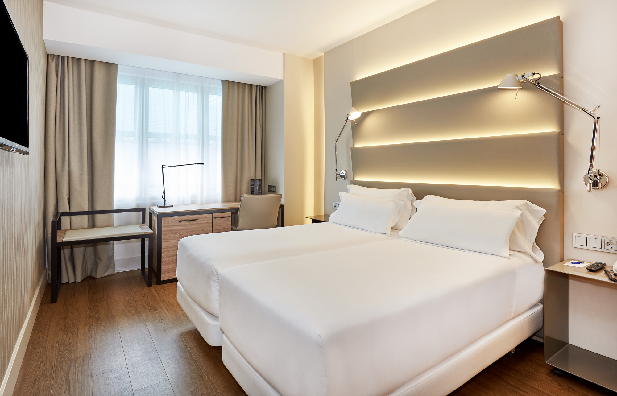 Hotel NH Sants Barcelona | Up to 25% off | nh-hotels.com