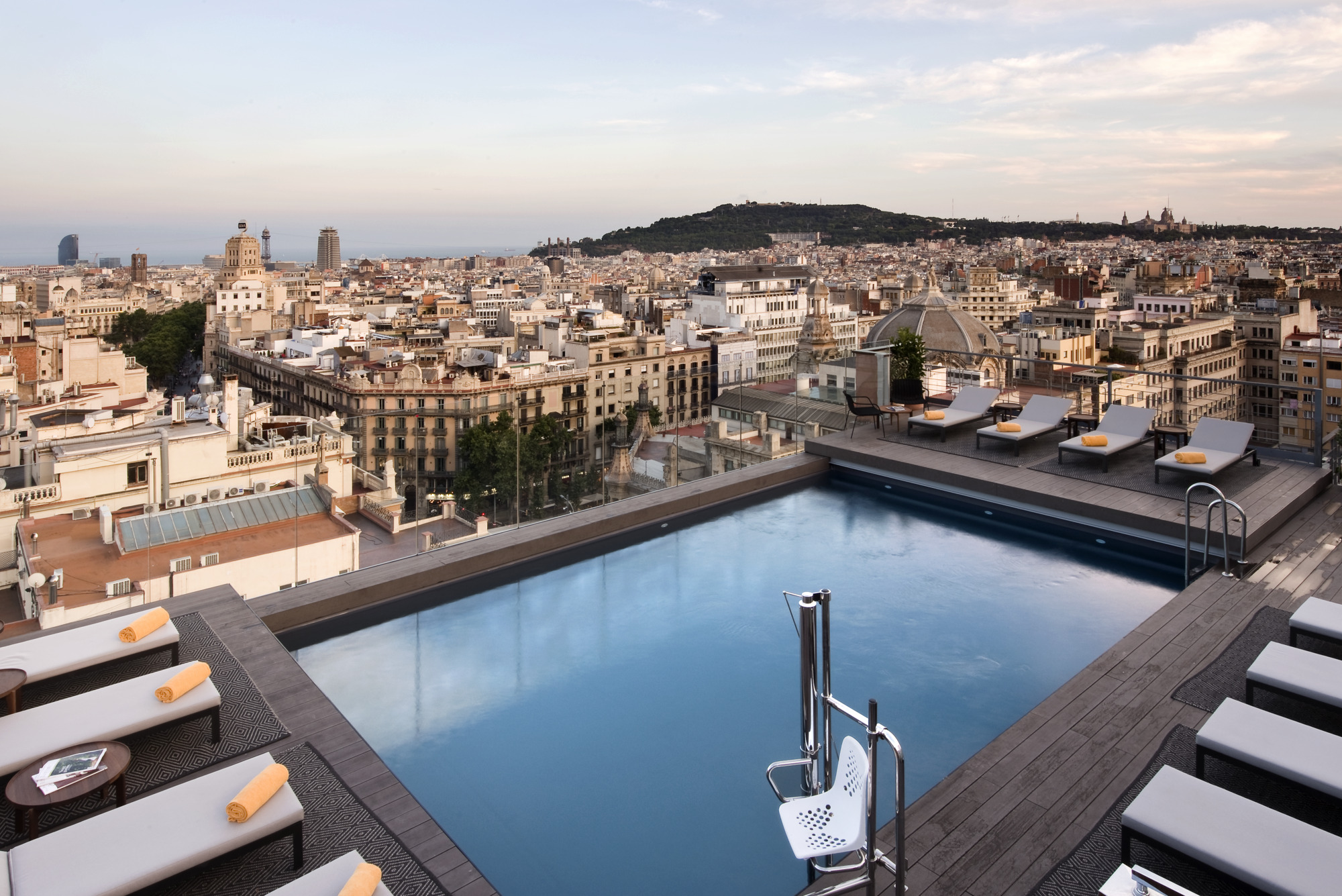 NH Collection Barcelona Gran Hotel Calderón services de l’hôtel - Barcelone