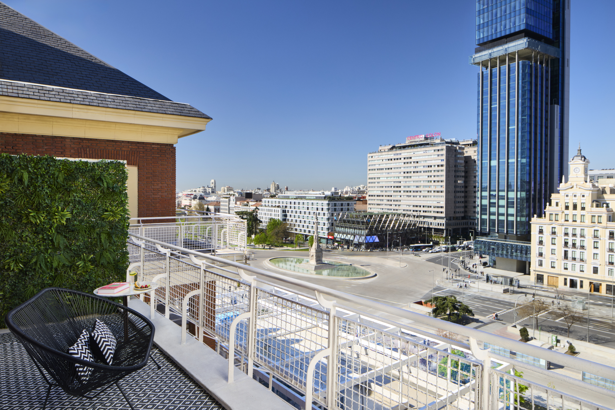 NH Collection Madrid Colón: 4* Hotel in Downtown Madrid