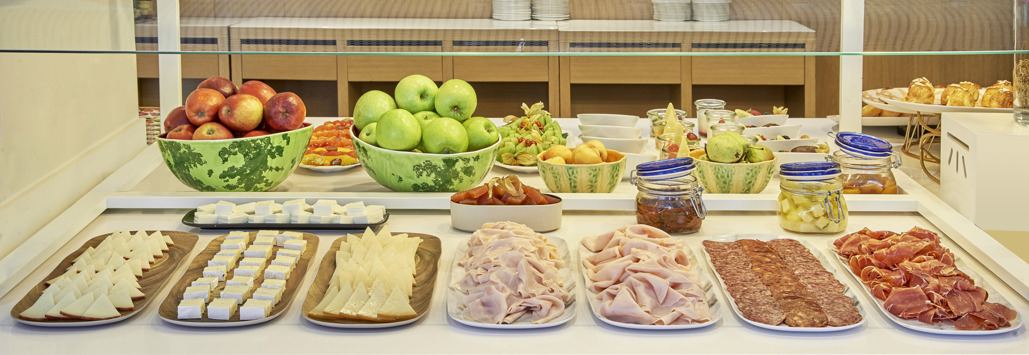 NH Collection Madrid Colón: 4* Hotel in Downtown Madrid