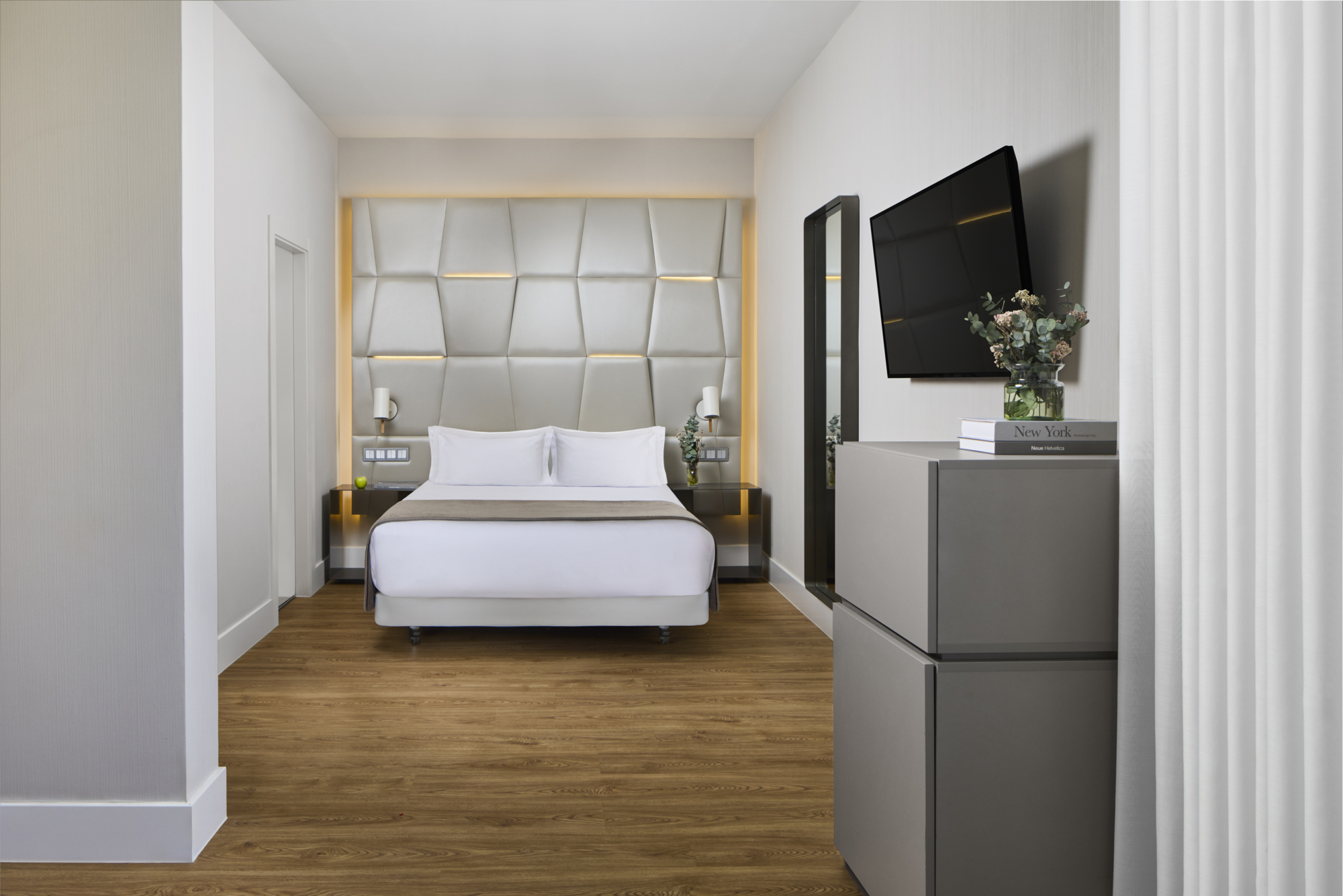 NH Collection Madrid Colón: 4* Hotel in Downtown Madrid