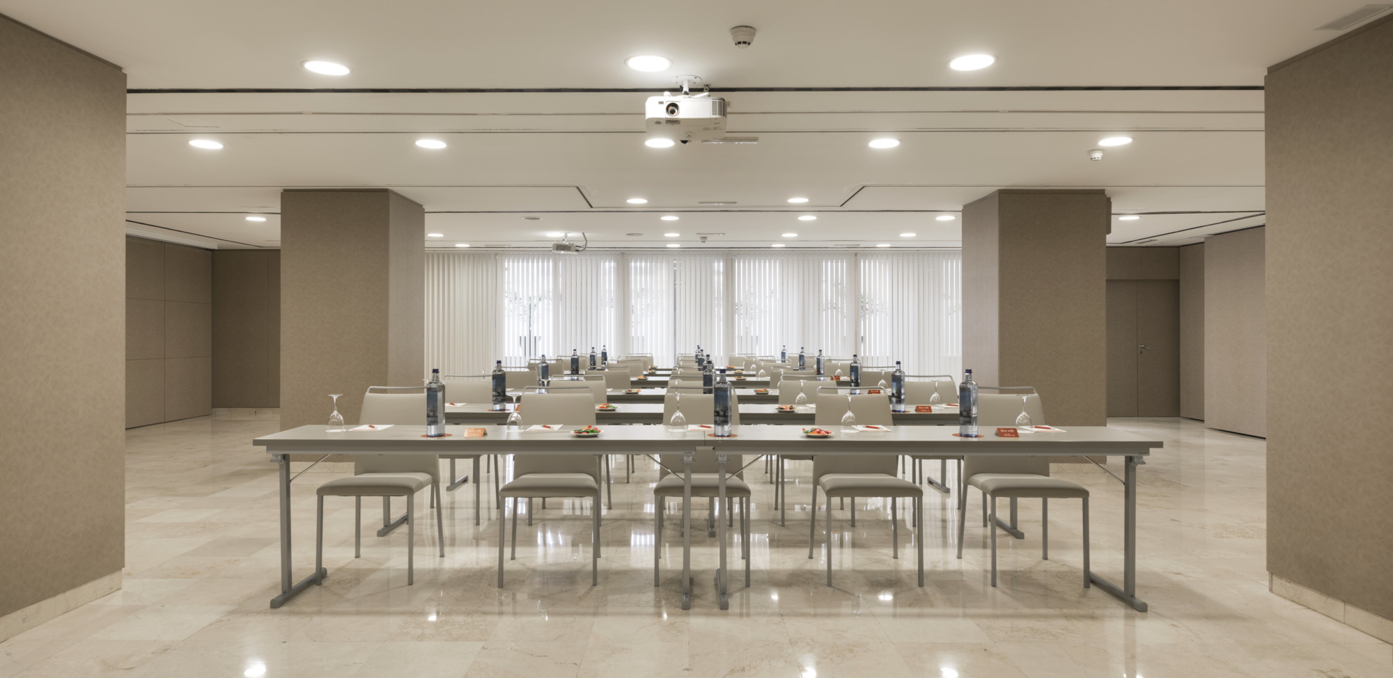 NH Collection Madrid Colón: 4* Hotel in Downtown Madrid