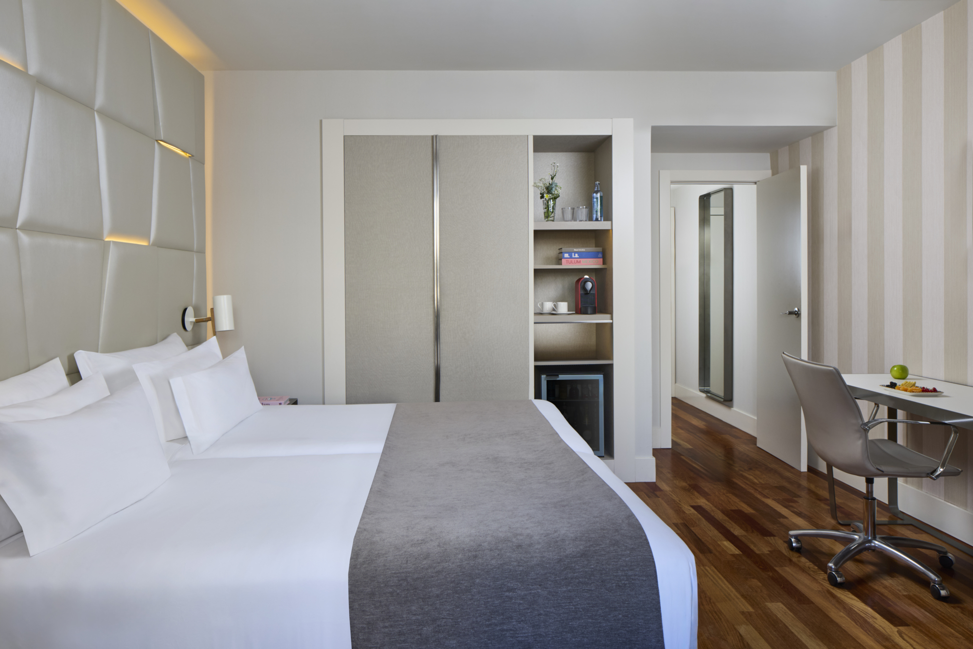 NH Collection Madrid Colón: 4* Hotel in Downtown Madrid