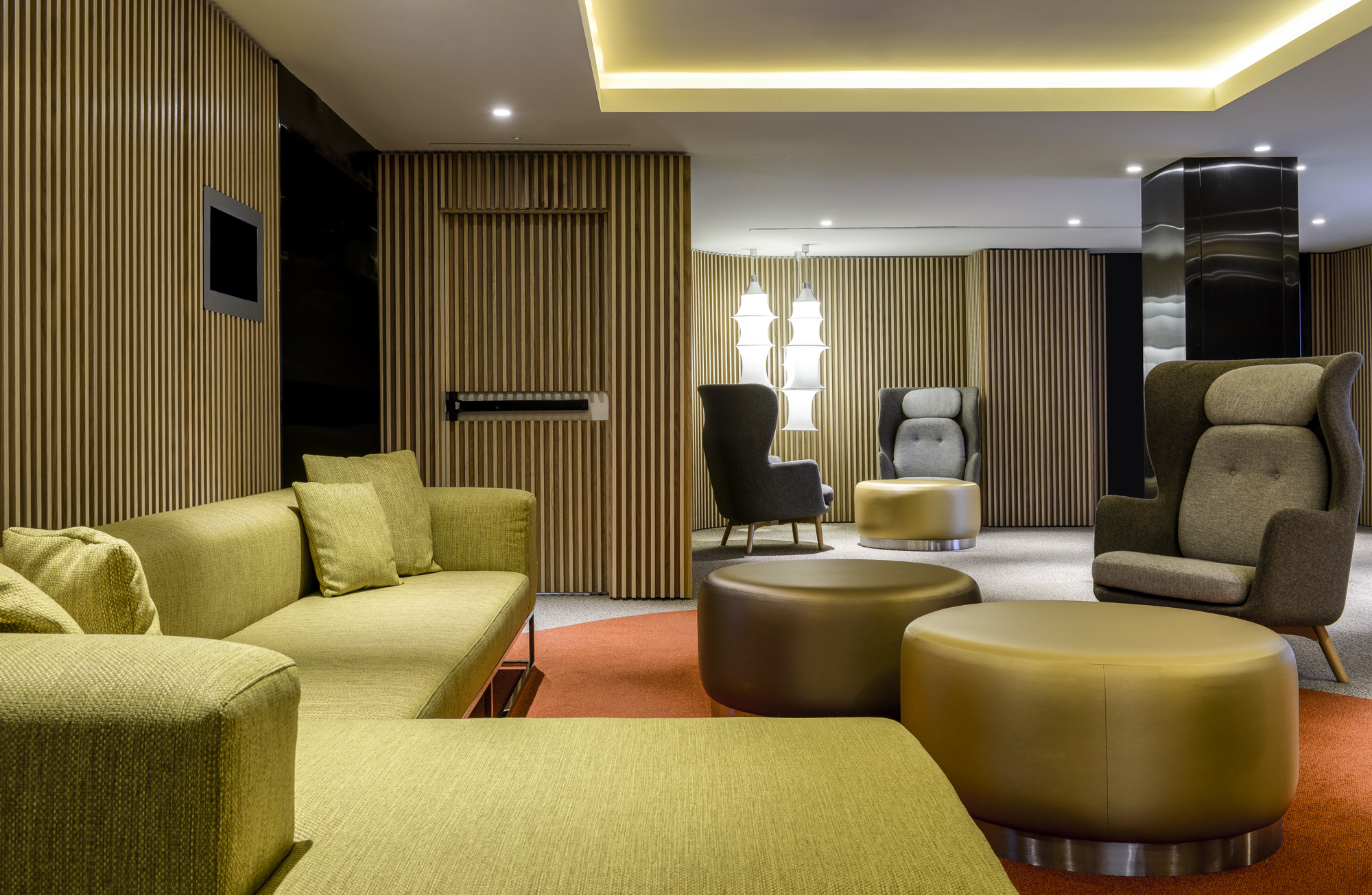 NH Collection Madrid Colón: 4* Hotel in Downtown Madrid