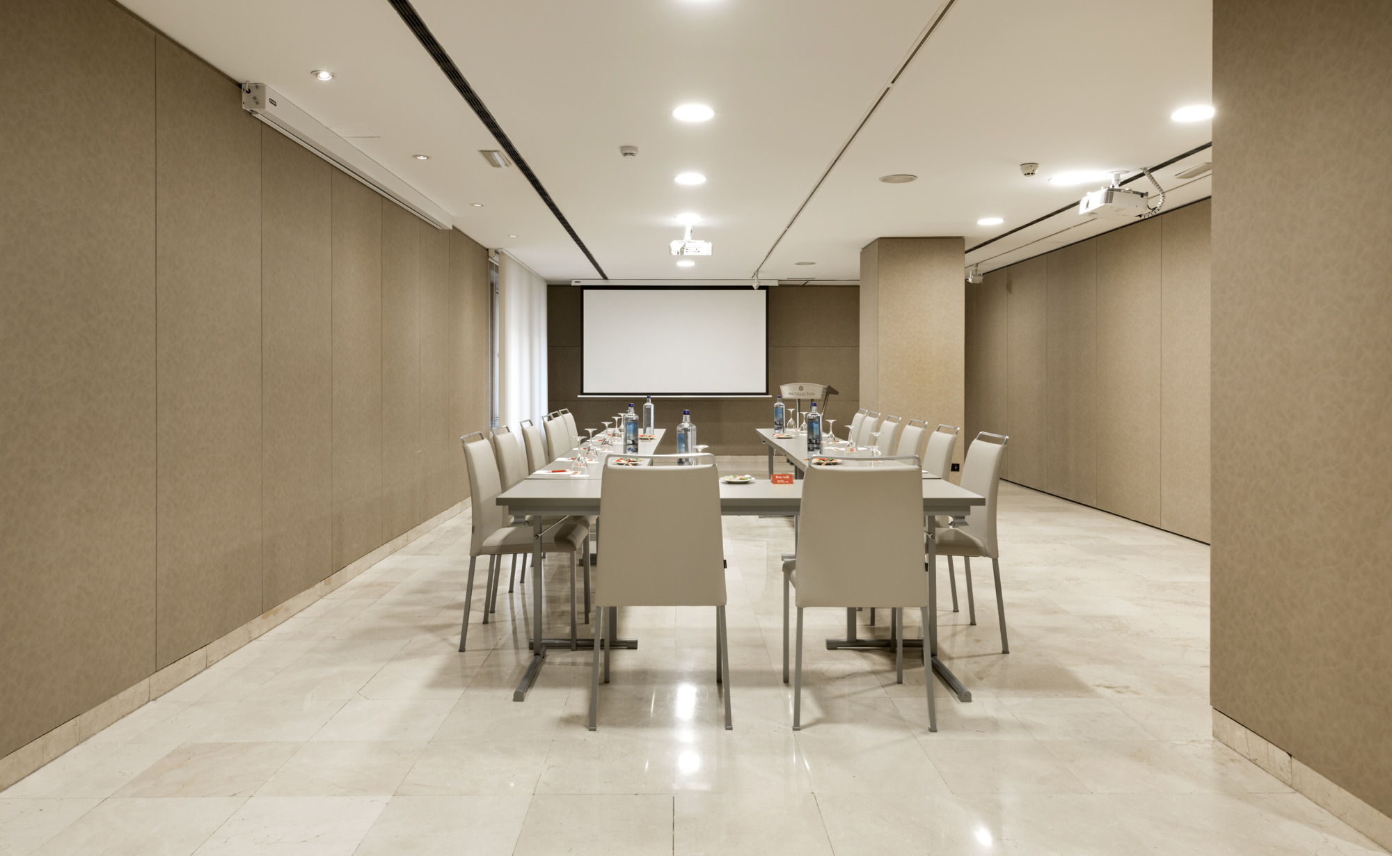 NH Collection Madrid Colón: 4* Hotel in Downtown Madrid