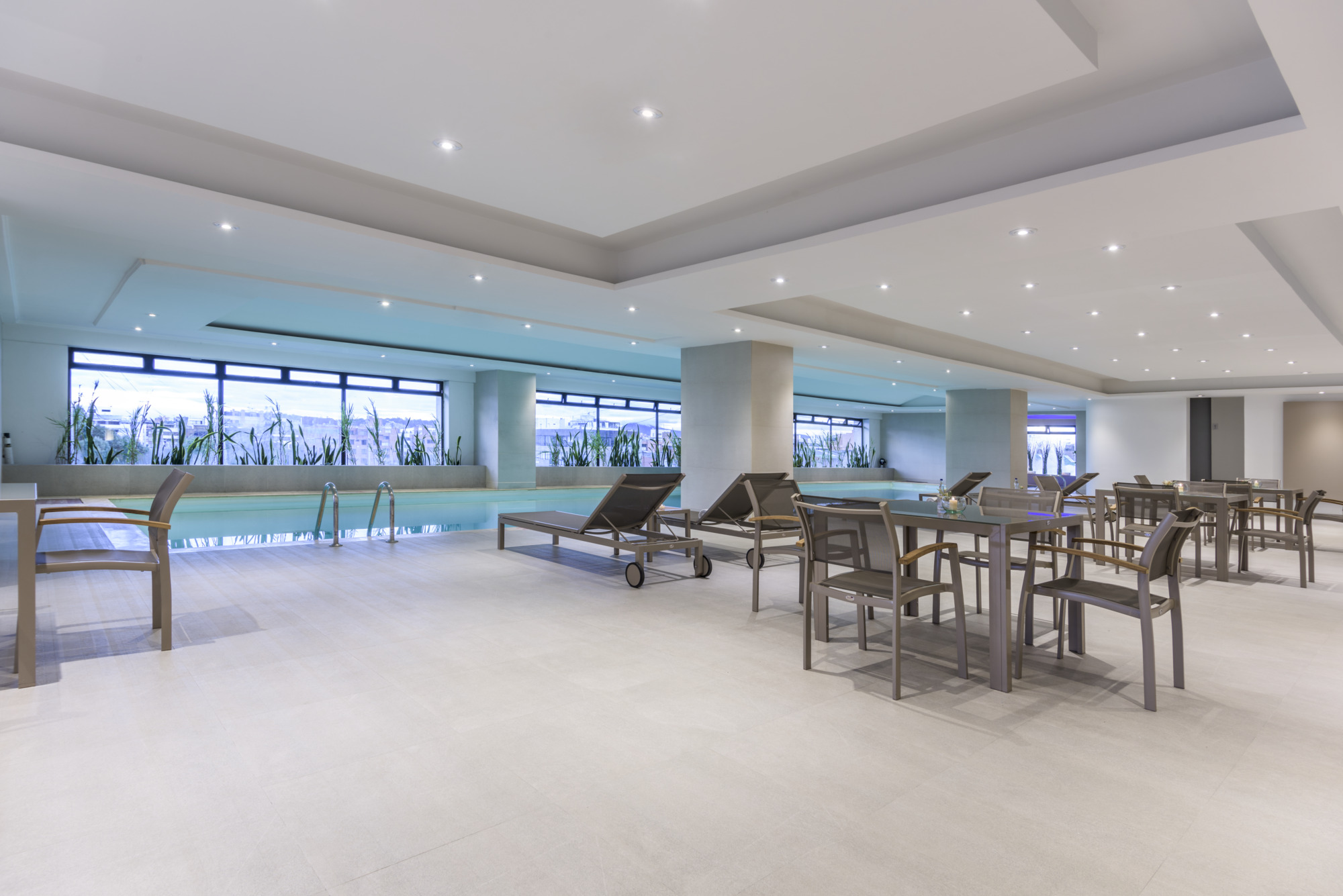 Services NH Collection Bogotá Teleport Royal - Bogota