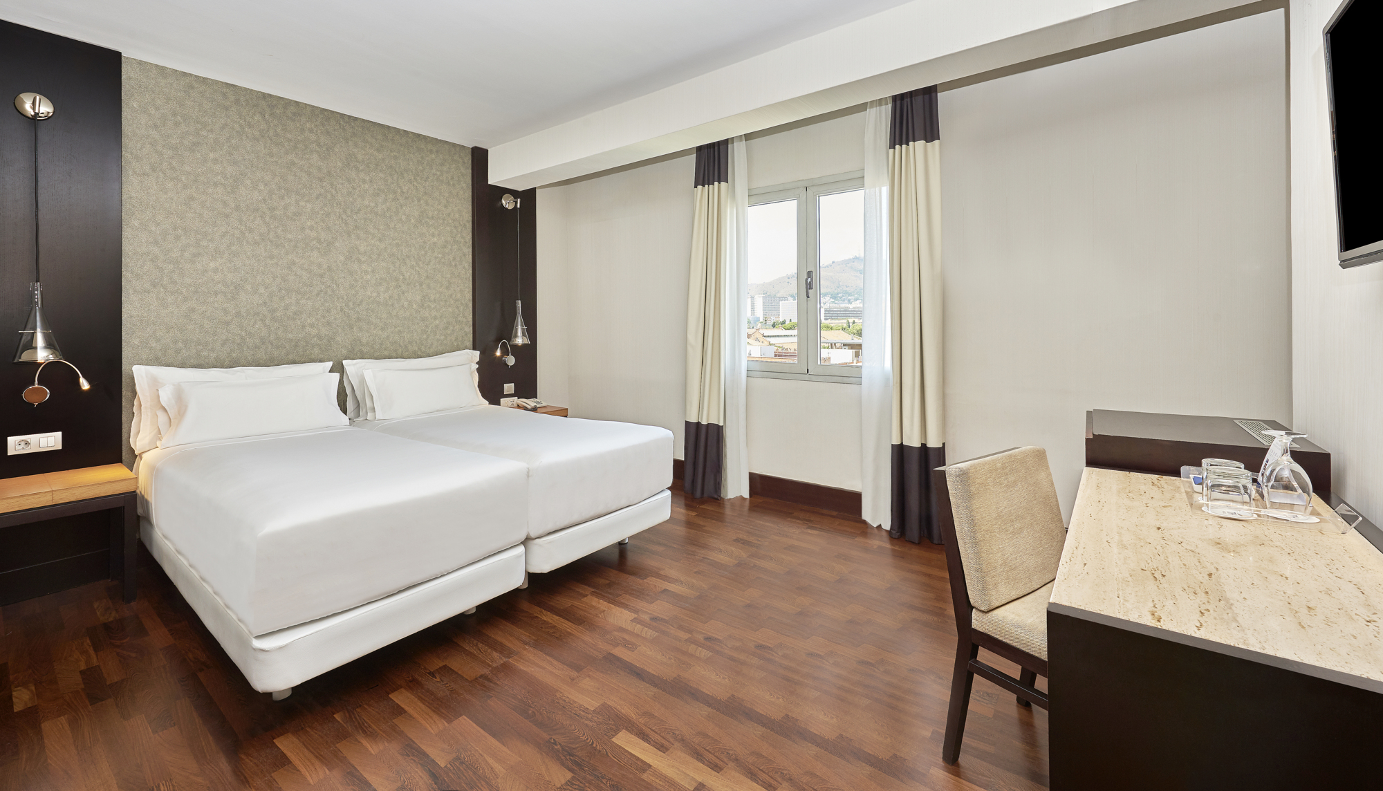 Hotel NH Barcelona Stadium | Up to 25% off | nh-hotels.com