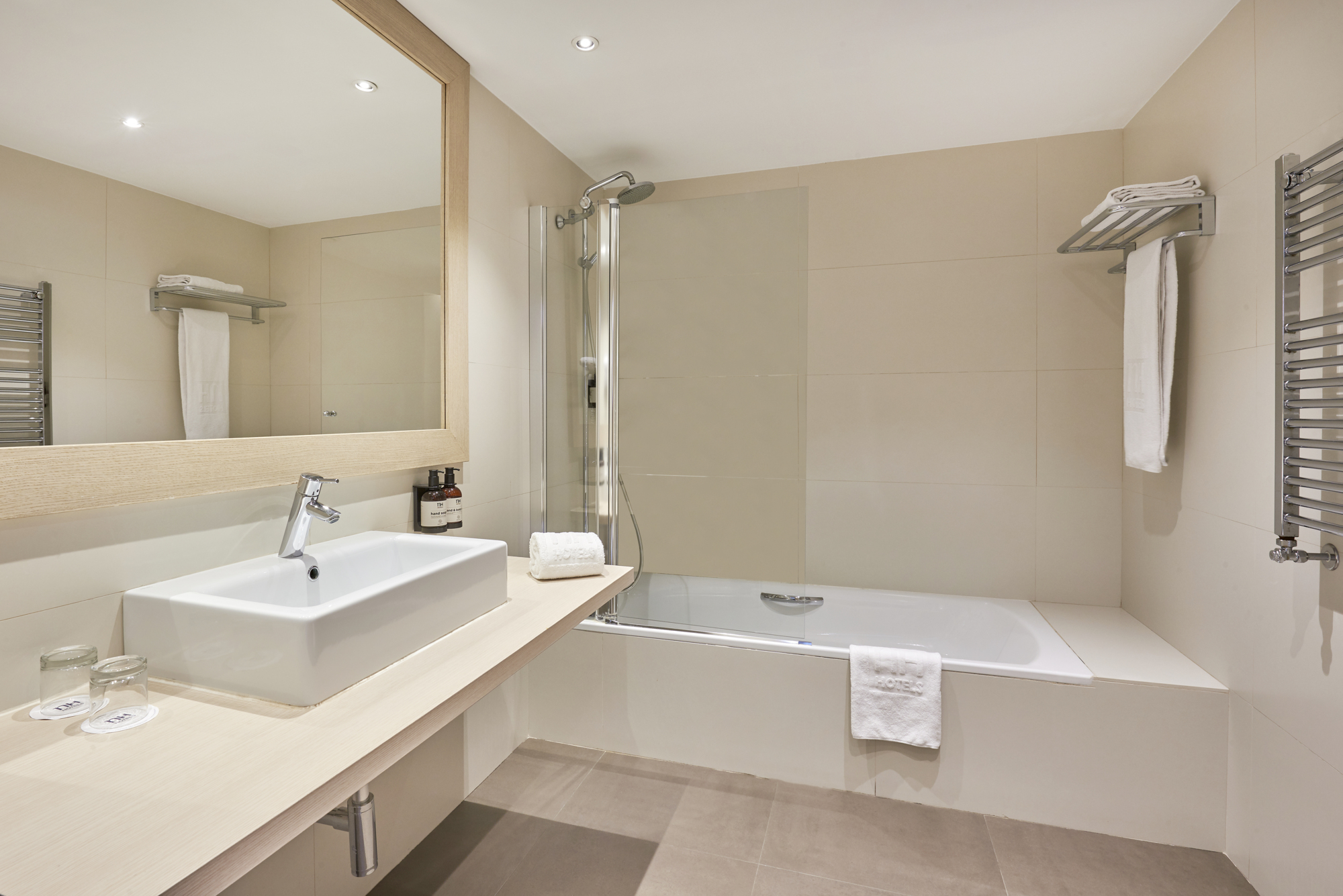 Hotel NH Barcelona Stadium | Up to 25% off | nh-hotels.com