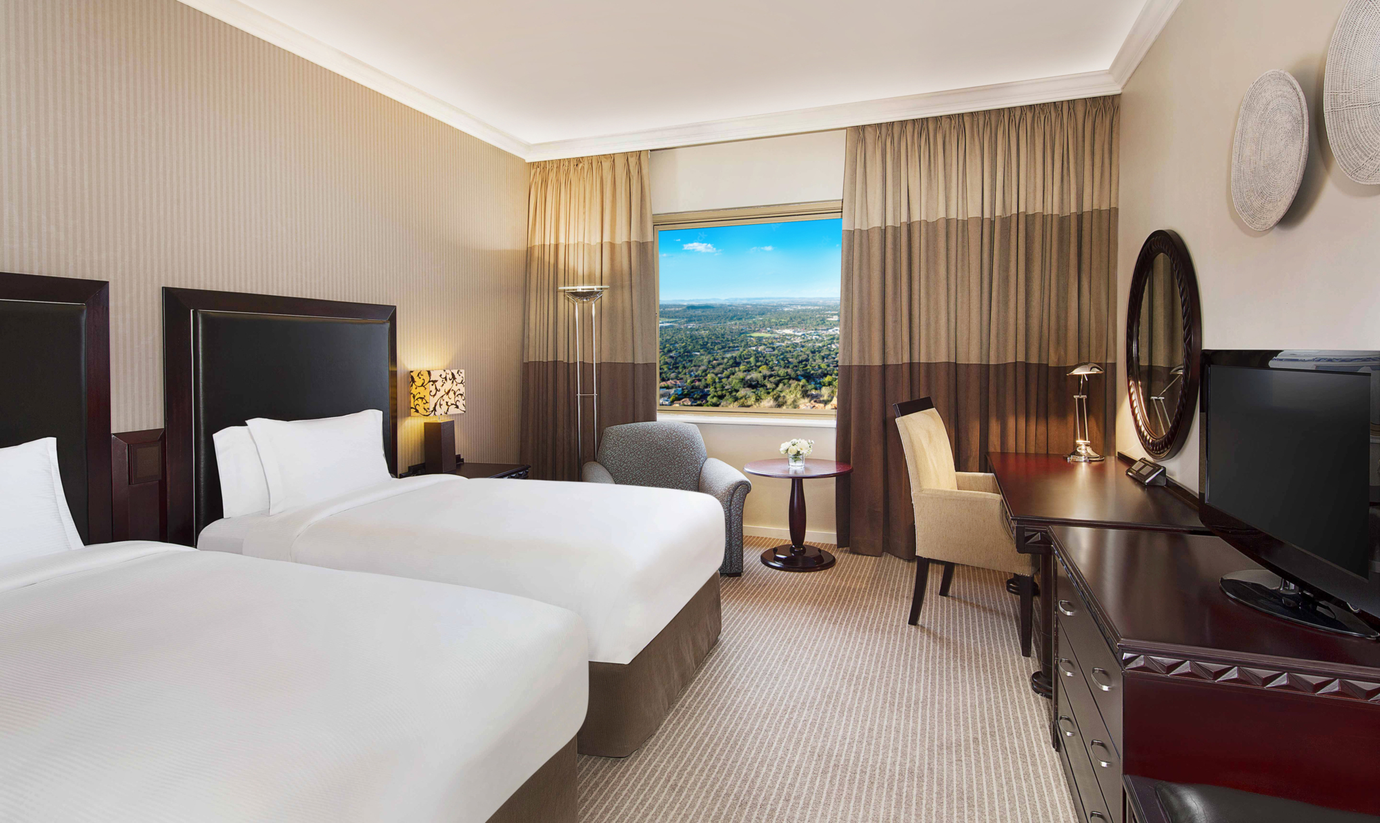 NH Johannesburg Sandton, in the financial district | NH Hotels & Resorts