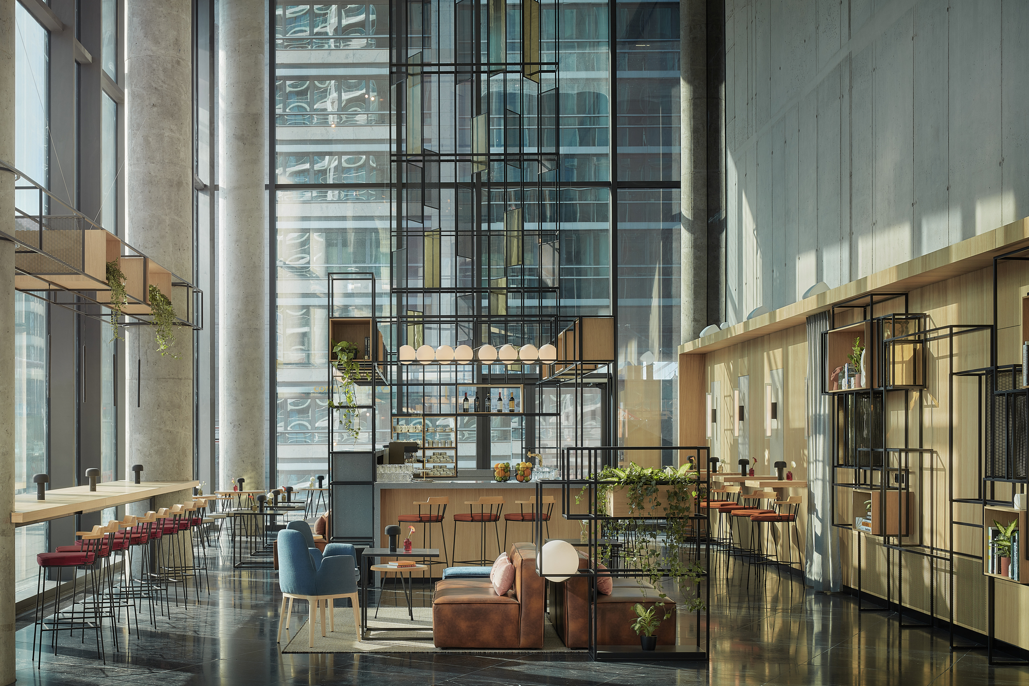 Dining - NH Collection Frankfurt Spin Tower