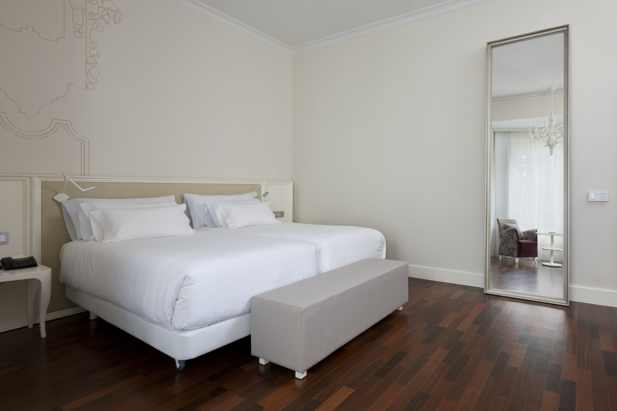 Rooms of the NH Collection Madrid Abascal