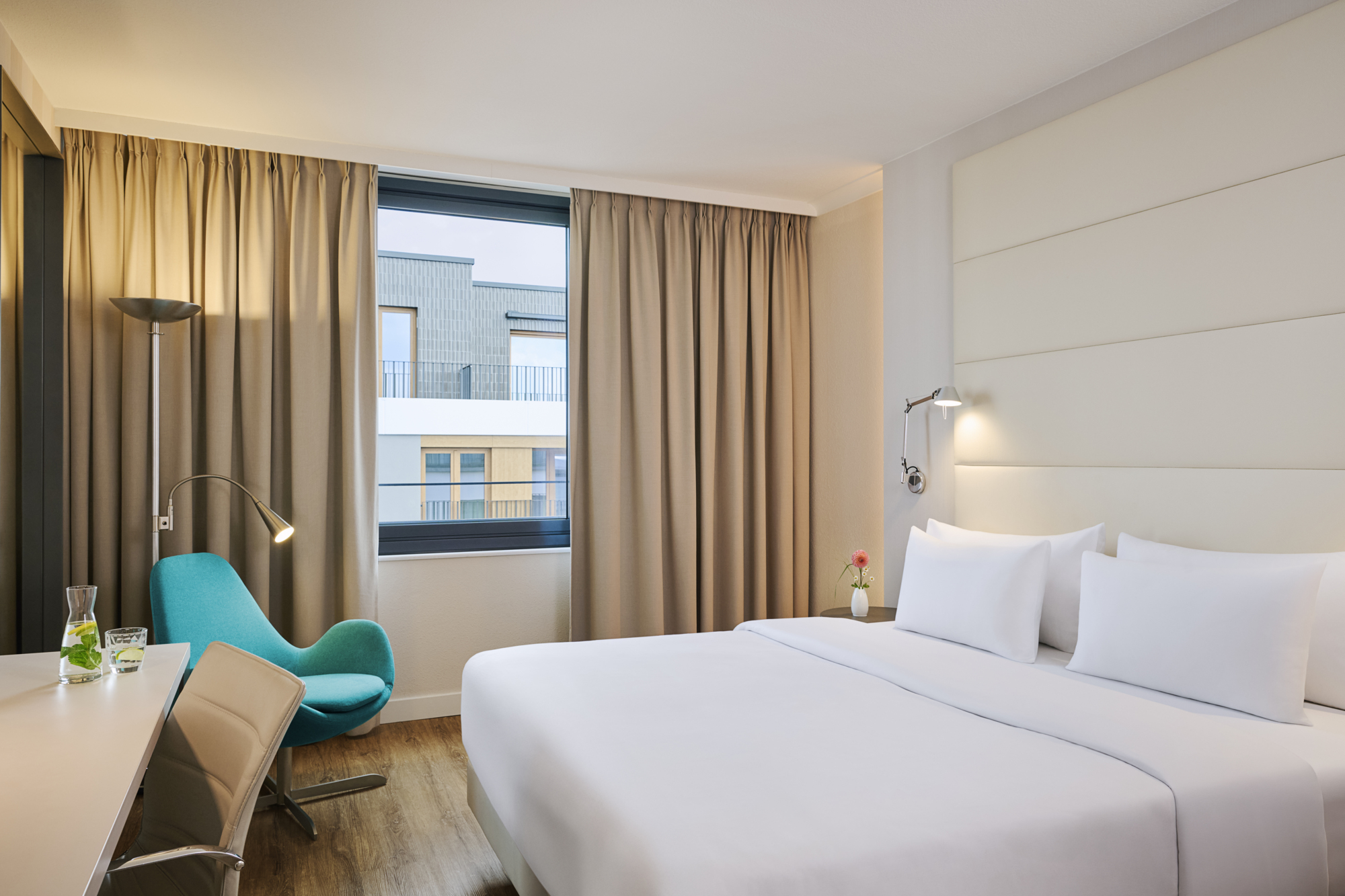 Hotel NH Berlin Alexanderplatz | Up to 25% off | nh-hotels.com