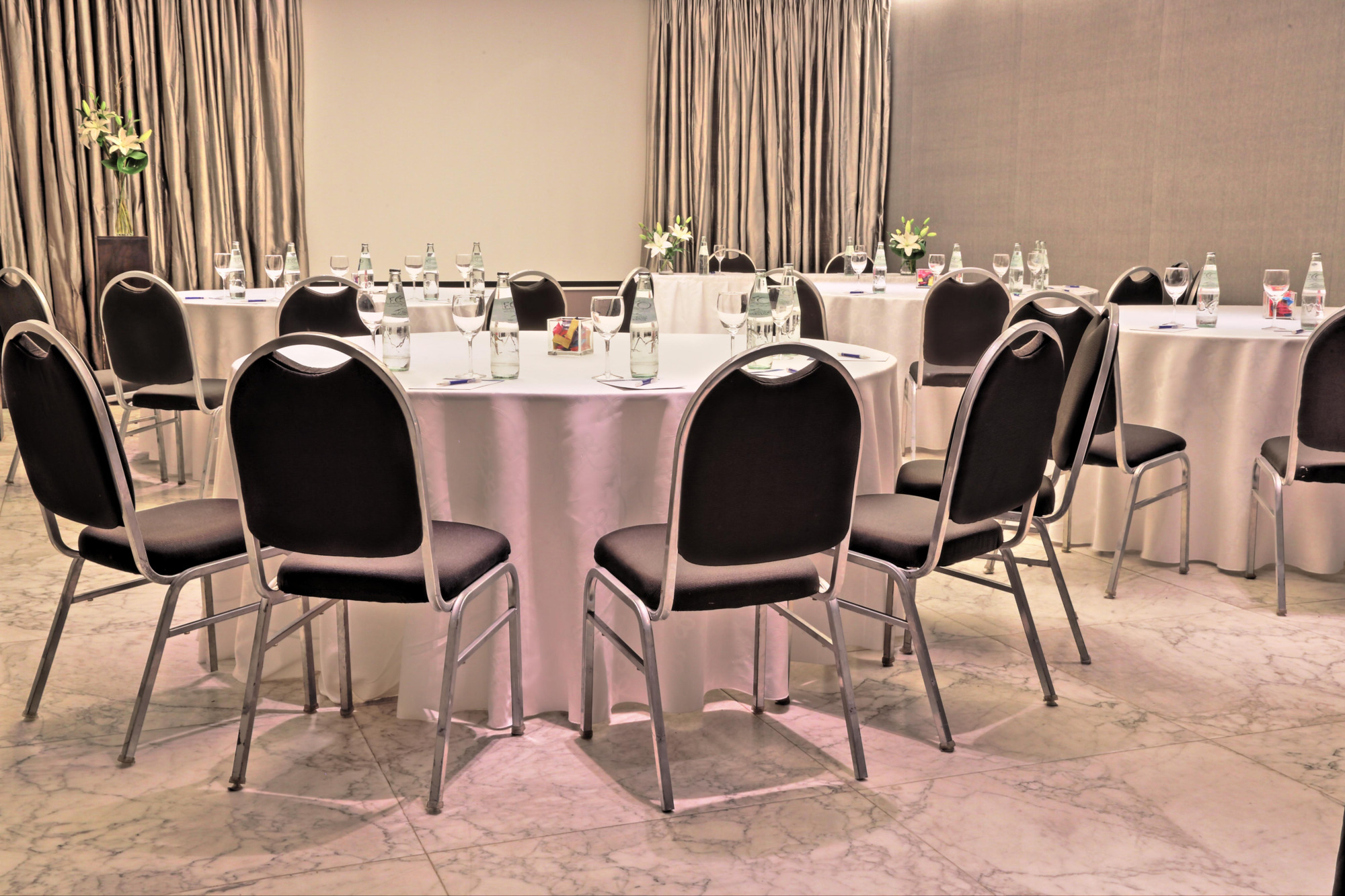 Hotel NH Buenos Aires Tango |Up to 25% off | nh-hotels.com