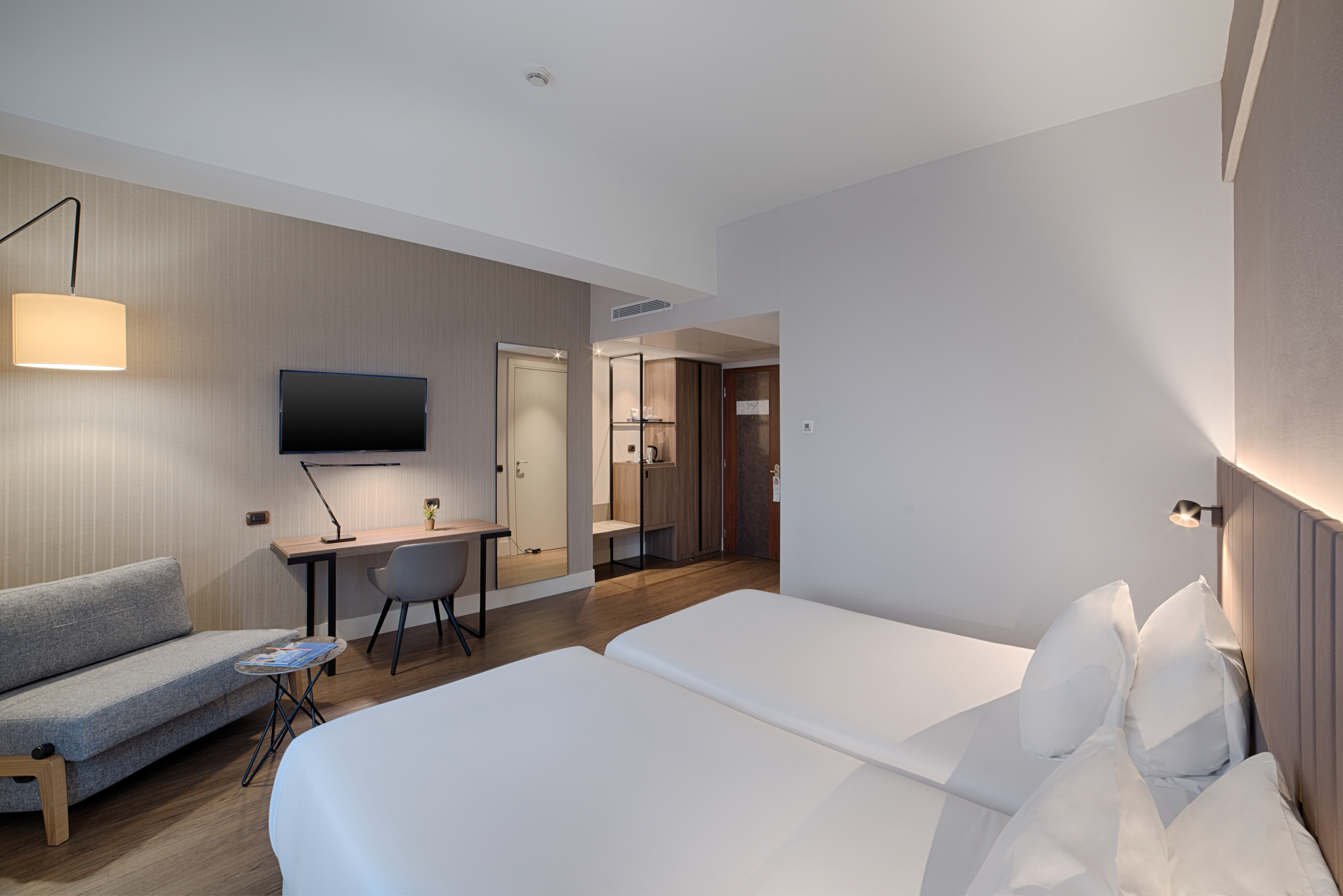 Hotel NH Roma Villa Carpegna | Up to 25% off | nh-hotels.com