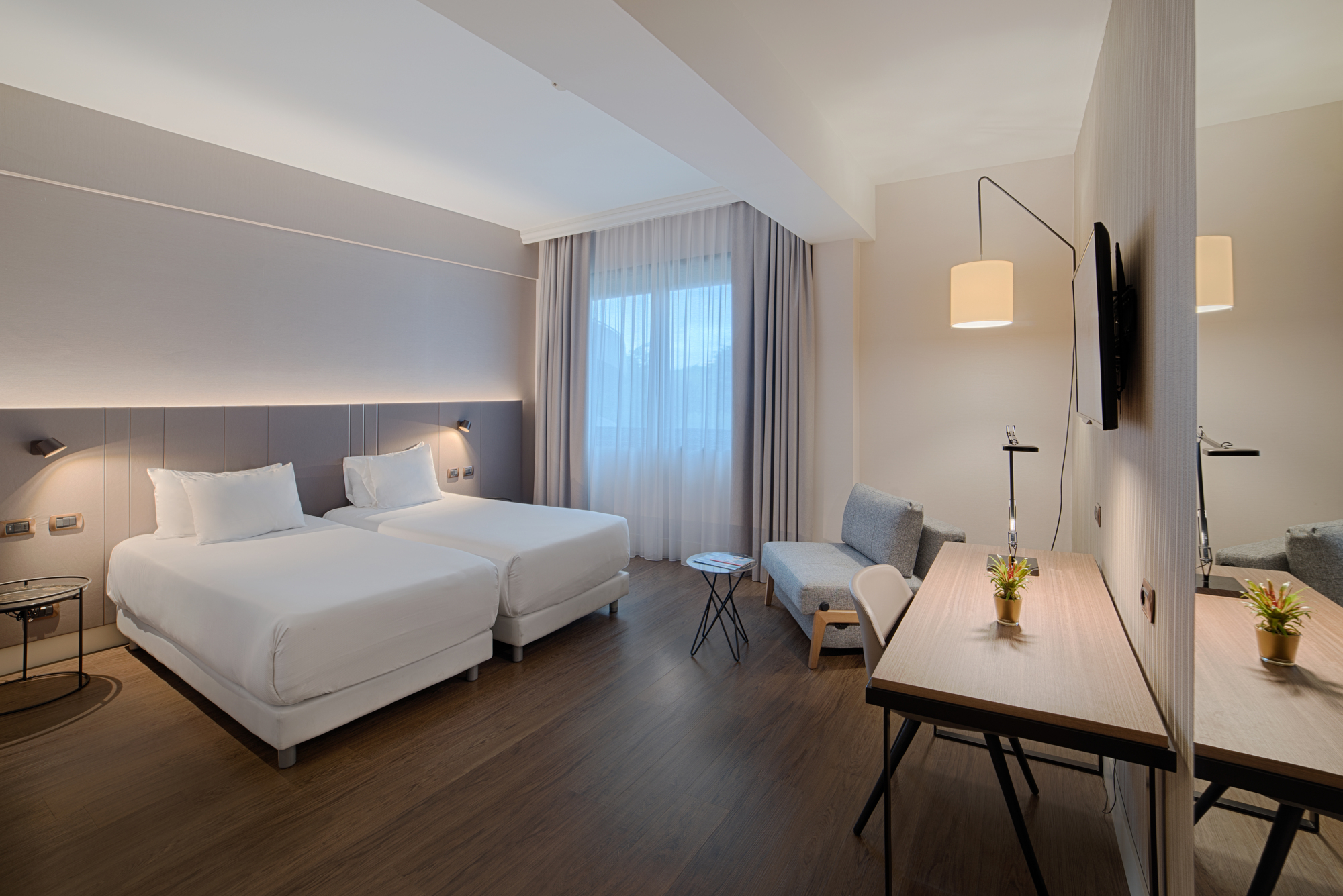 Hotel NH Roma Villa Carpegna | Up to 25% off | nh-hotels.com