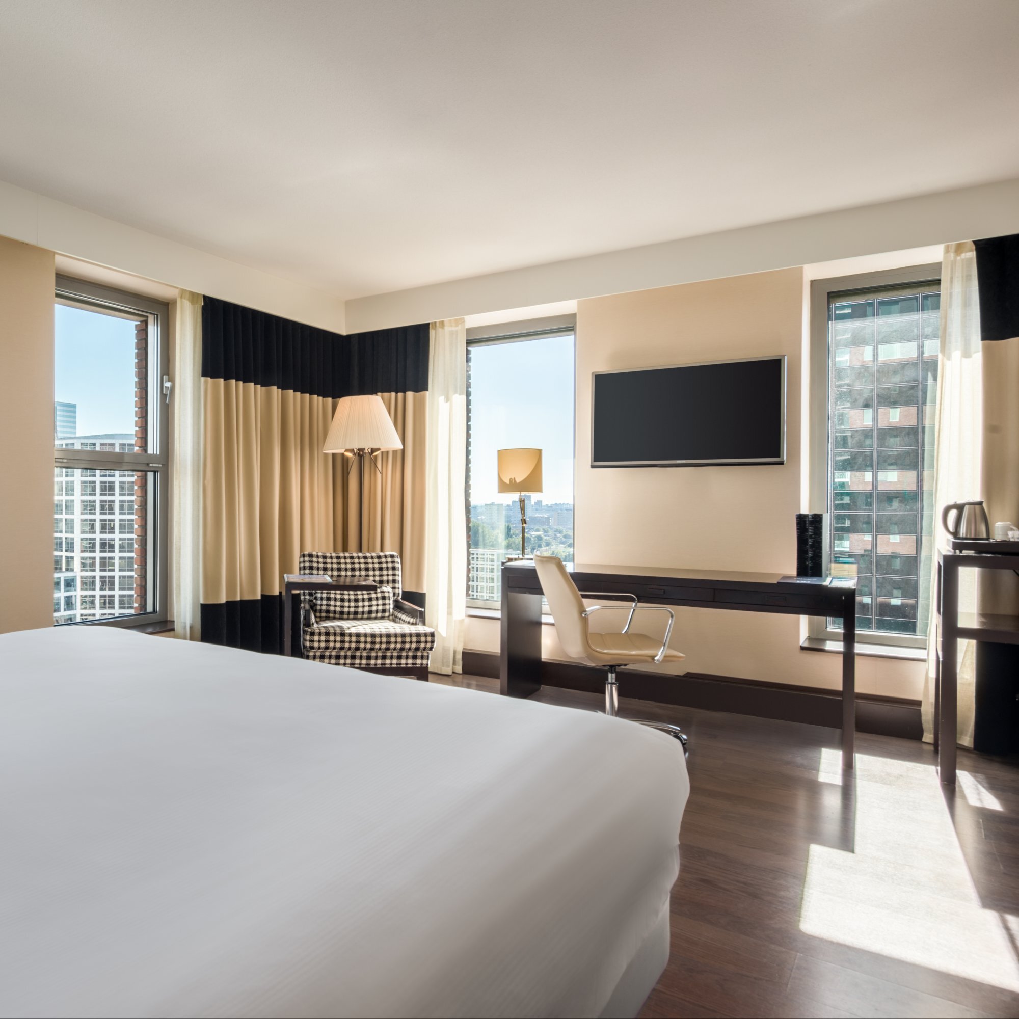 Hotel NH Den Haag | Up to 25% off | nh-hotels.com