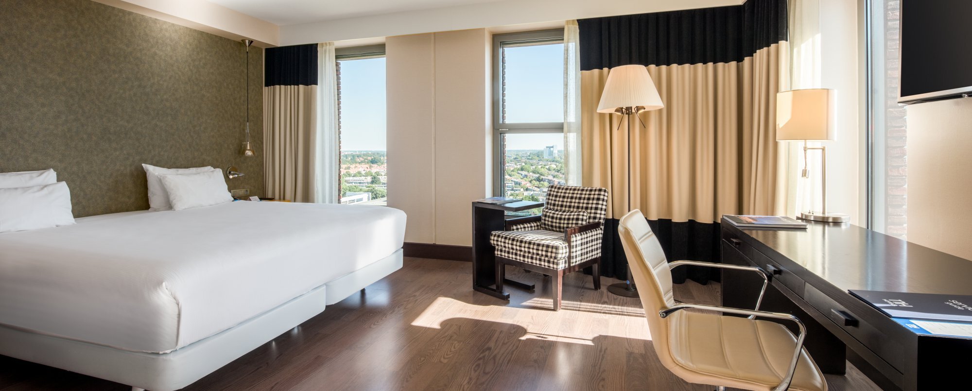 Hotel NH Den Haag | Up to 25% off | nh-hotels.com