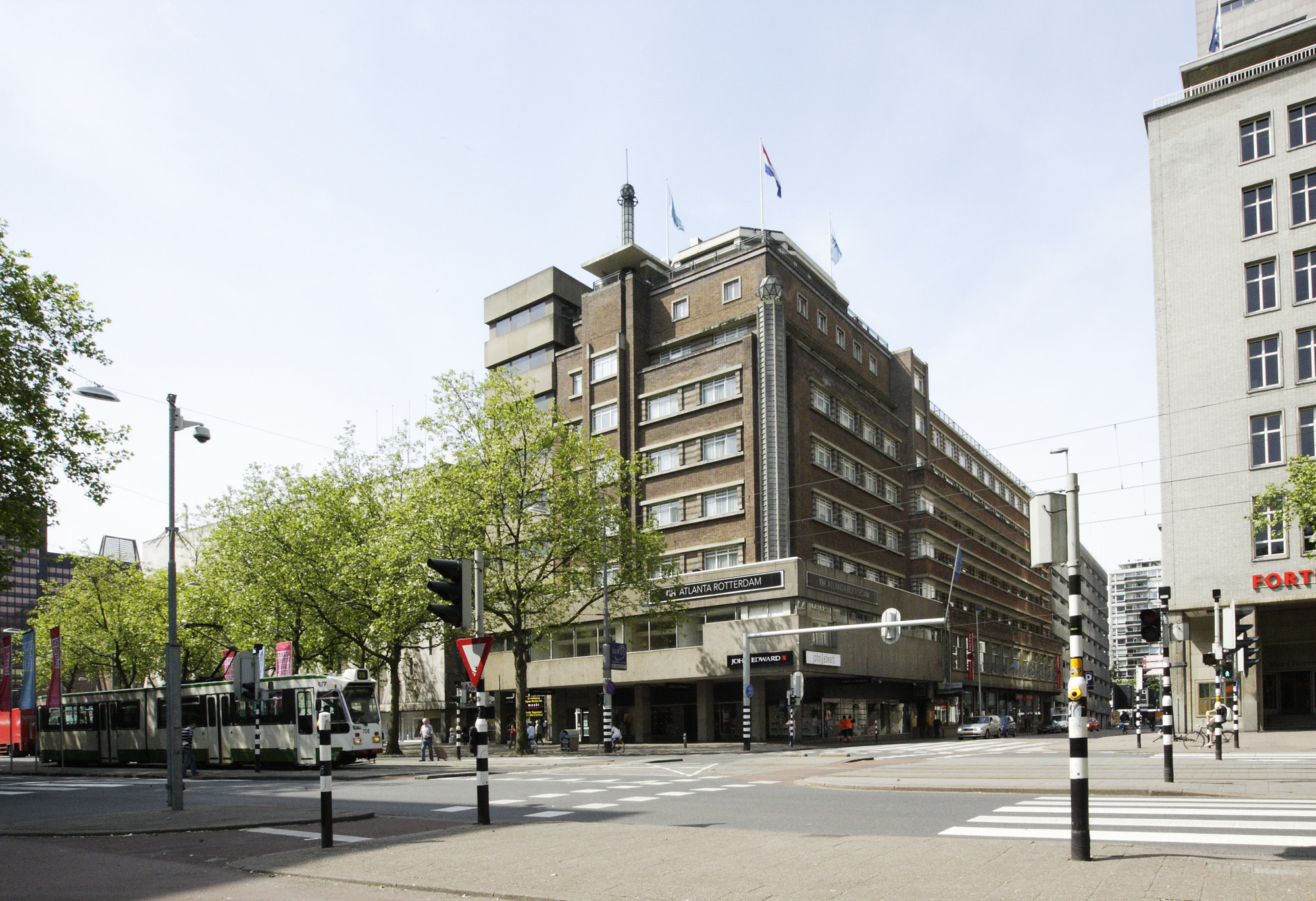 Hotel NH Atlanta Rotterdam | Up to 25% off | nh-hotels.com