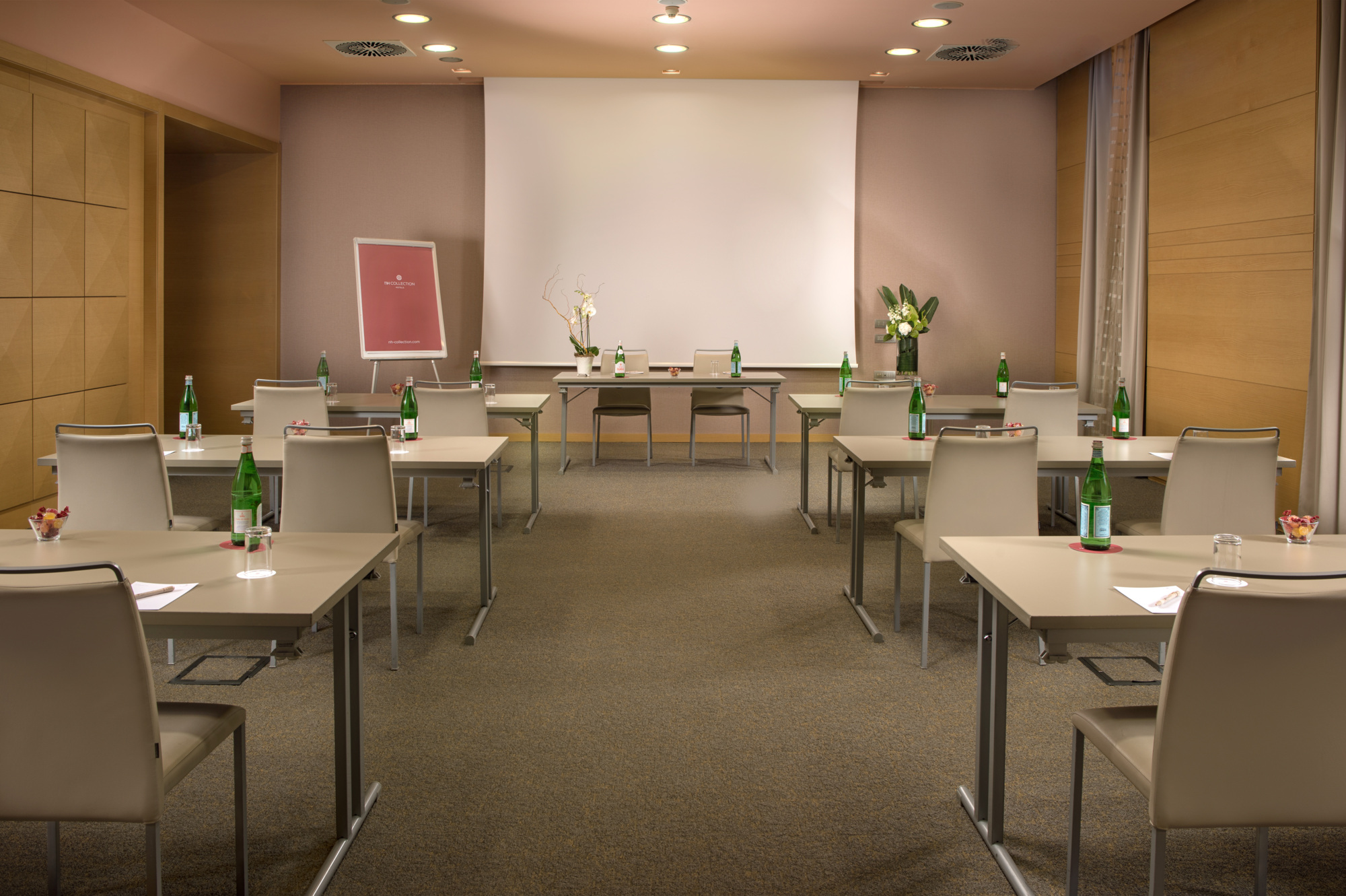 NH Collection Milano Touring: 4-Star Hotel in Milan, Italy