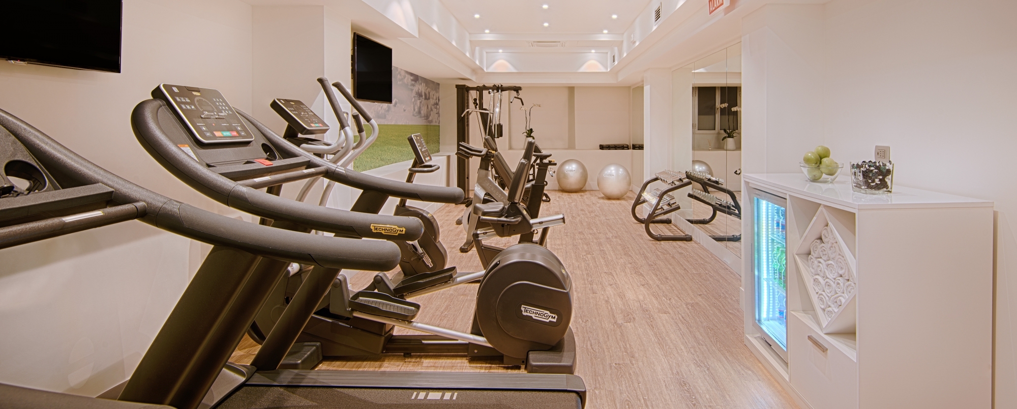 NH Collection Milano Touring: 4-Star Hotel in Milan, Italy