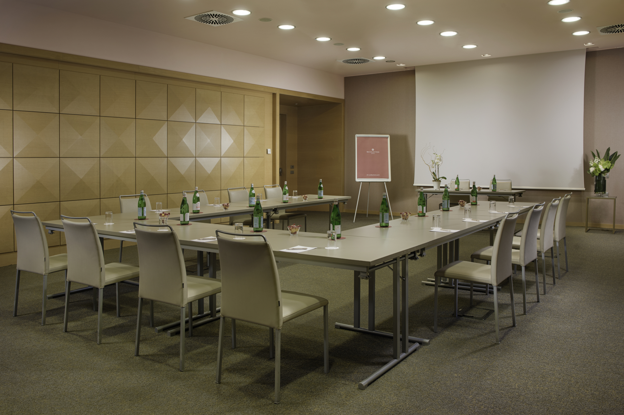 NH Collection Milano Touring: 4-Star Hotel in Milan, Italy