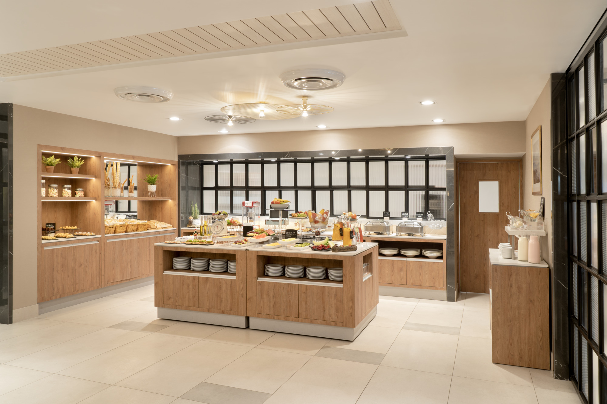 Hotel NH Ciudad de Santiago | Up to 25% off | nh-hotels.com