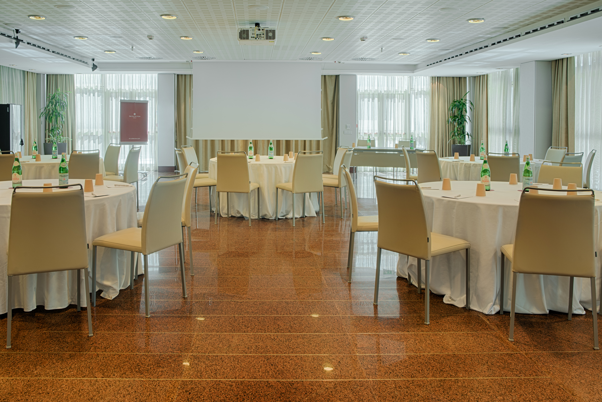 Hotel NH Collection Roma Centro: 4* Hotel in Downtown Rome