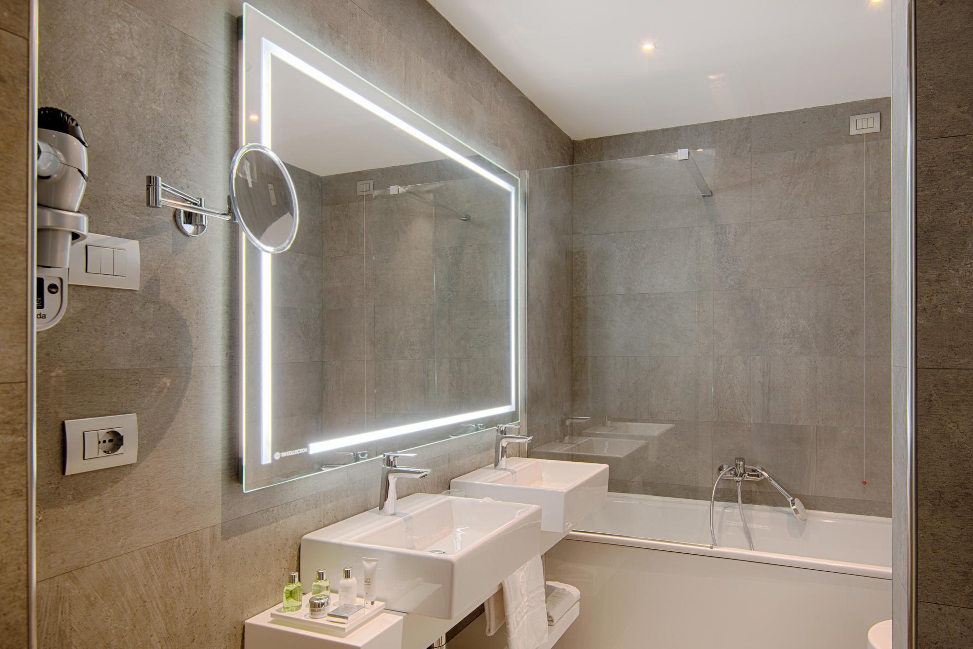 Hotel NH Collection Roma Centro: 4* Hotel in Downtown Rome