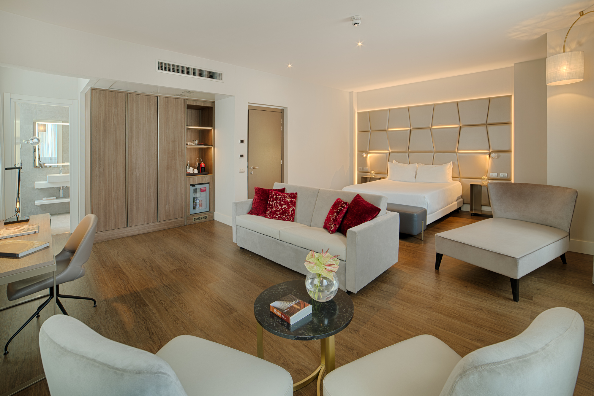 Hotel NH Collection Roma Centro: 4* Hotel in Downtown Rome