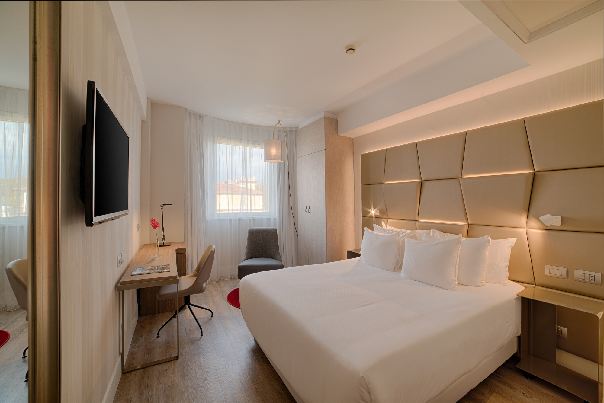 Hotel NH Collection Roma Centro: 4* Hotel in Downtown Rome