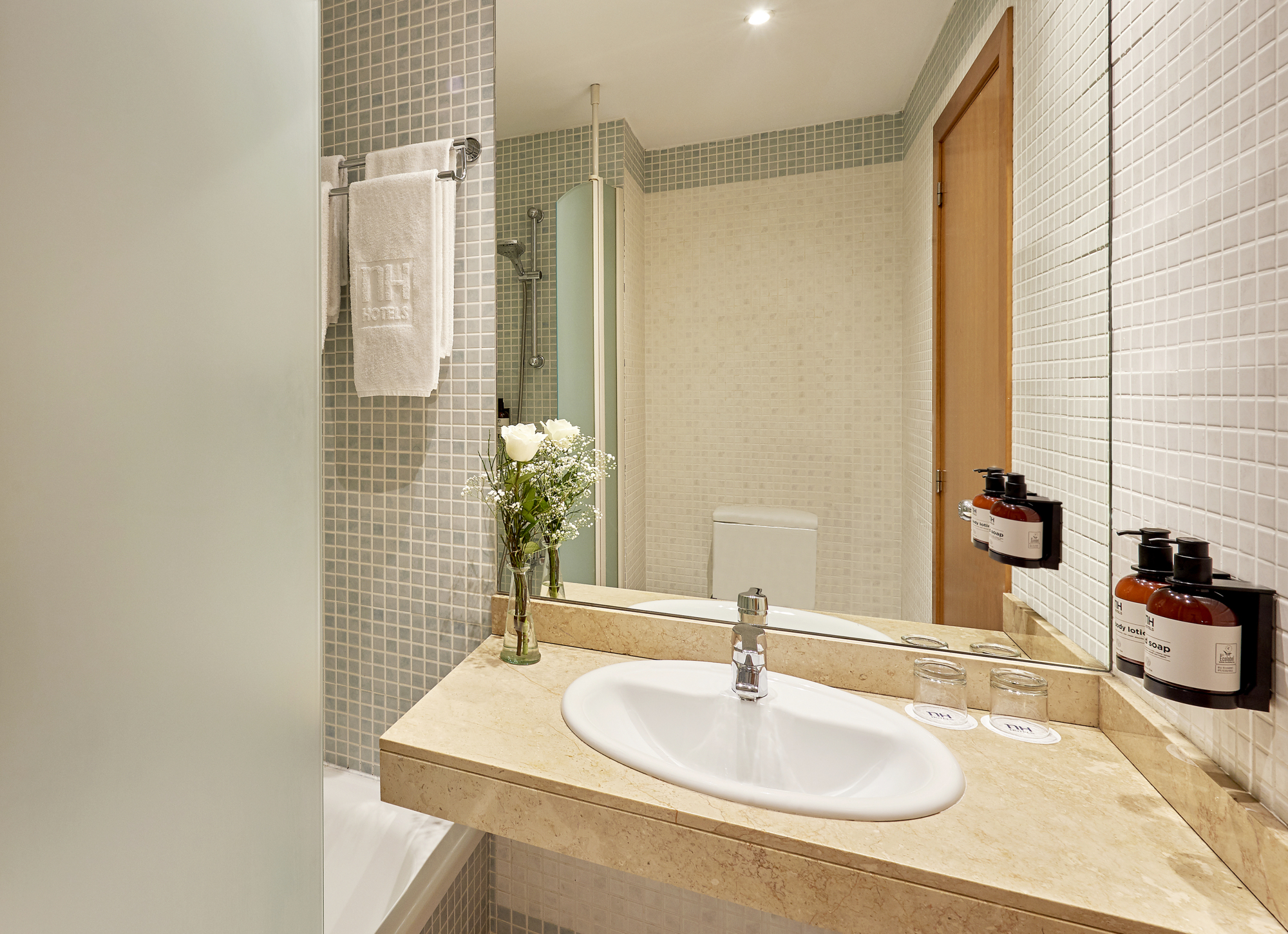 Hotel NH Valencia Las Ciencias | Up to 25% off | nh-hotels.com