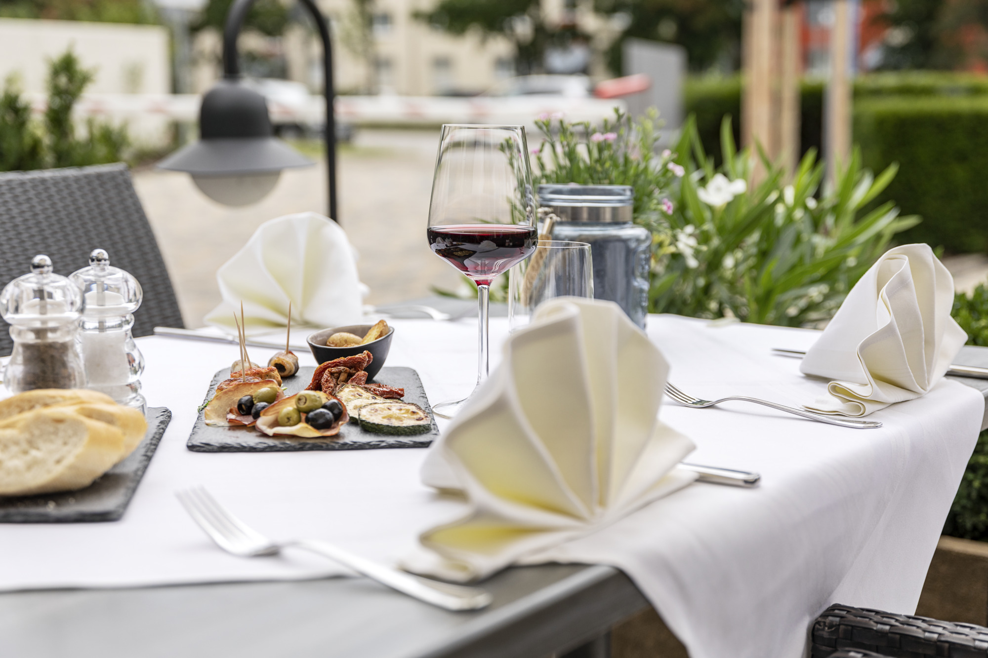Hotel NH Ingolstadt | Up to 25% off | nh-hotels.com