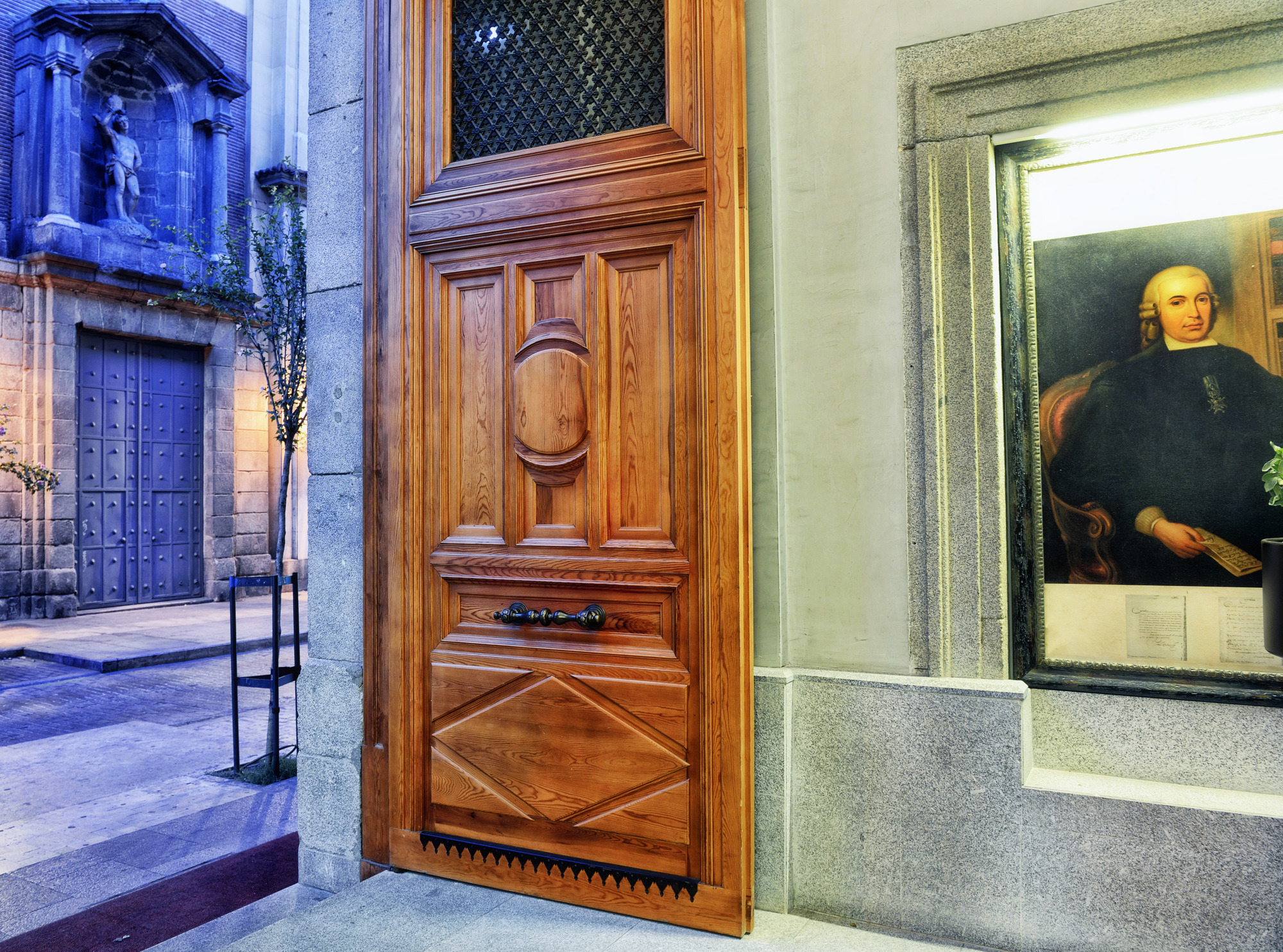 NH Collection Madrid Palacio de Tepa: 5* Hotel in Downtown Madrid