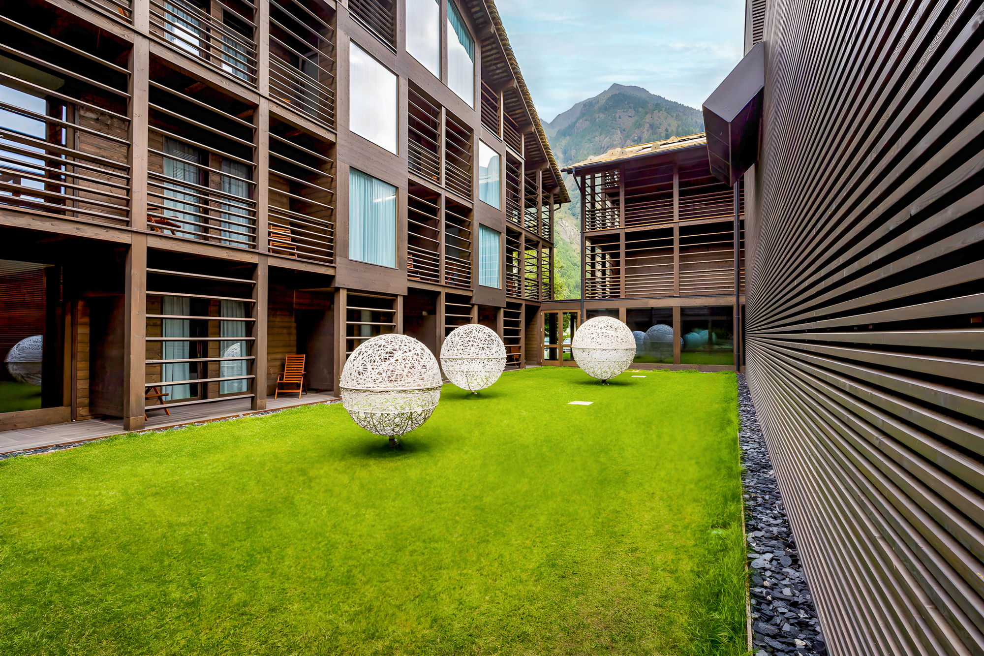 NH Collection Alagna Mirtillo Rosso | 4-Star Italian Alps Hotel